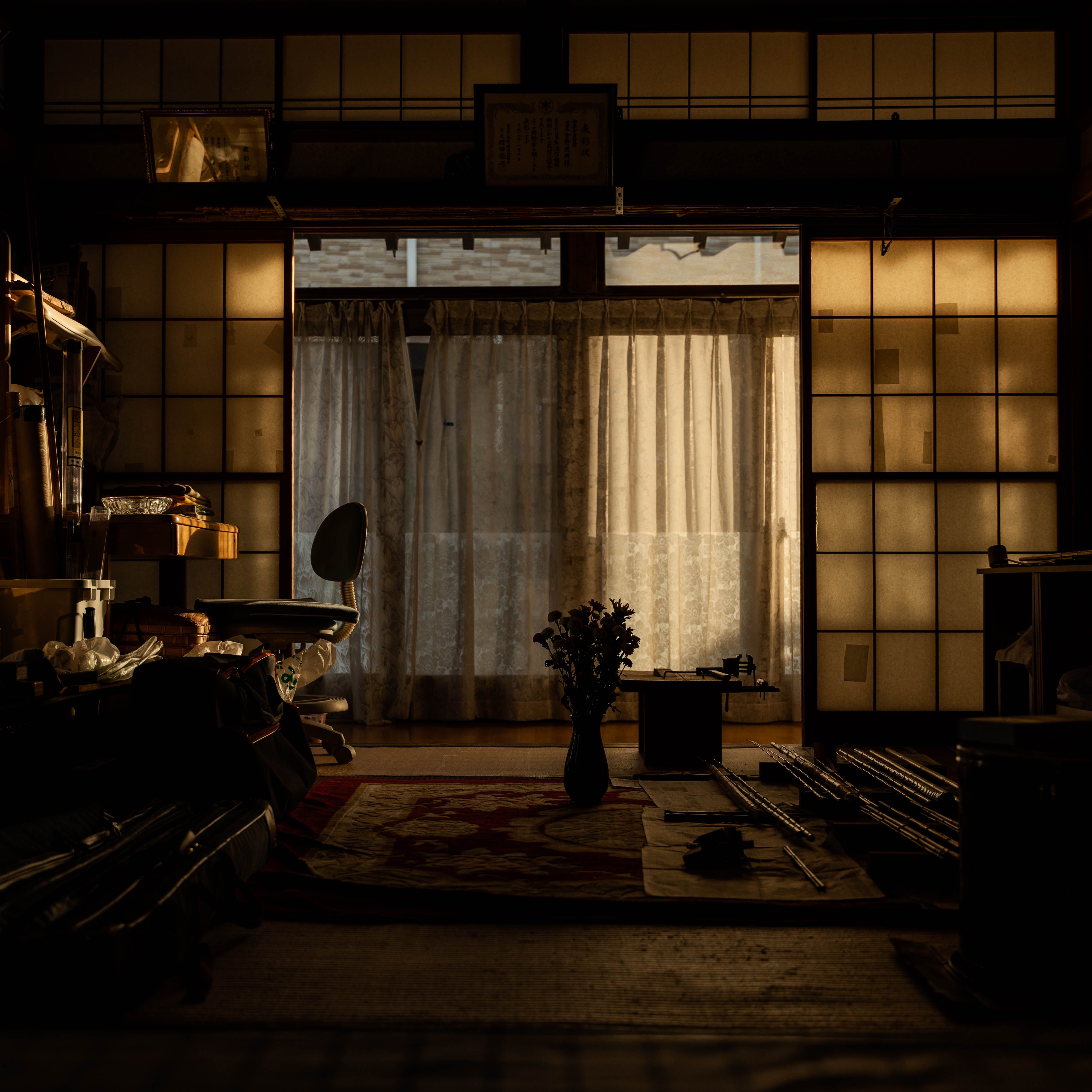 Cozy Japanese Room with Shoji Screens at Dusk · Free Stock Photo