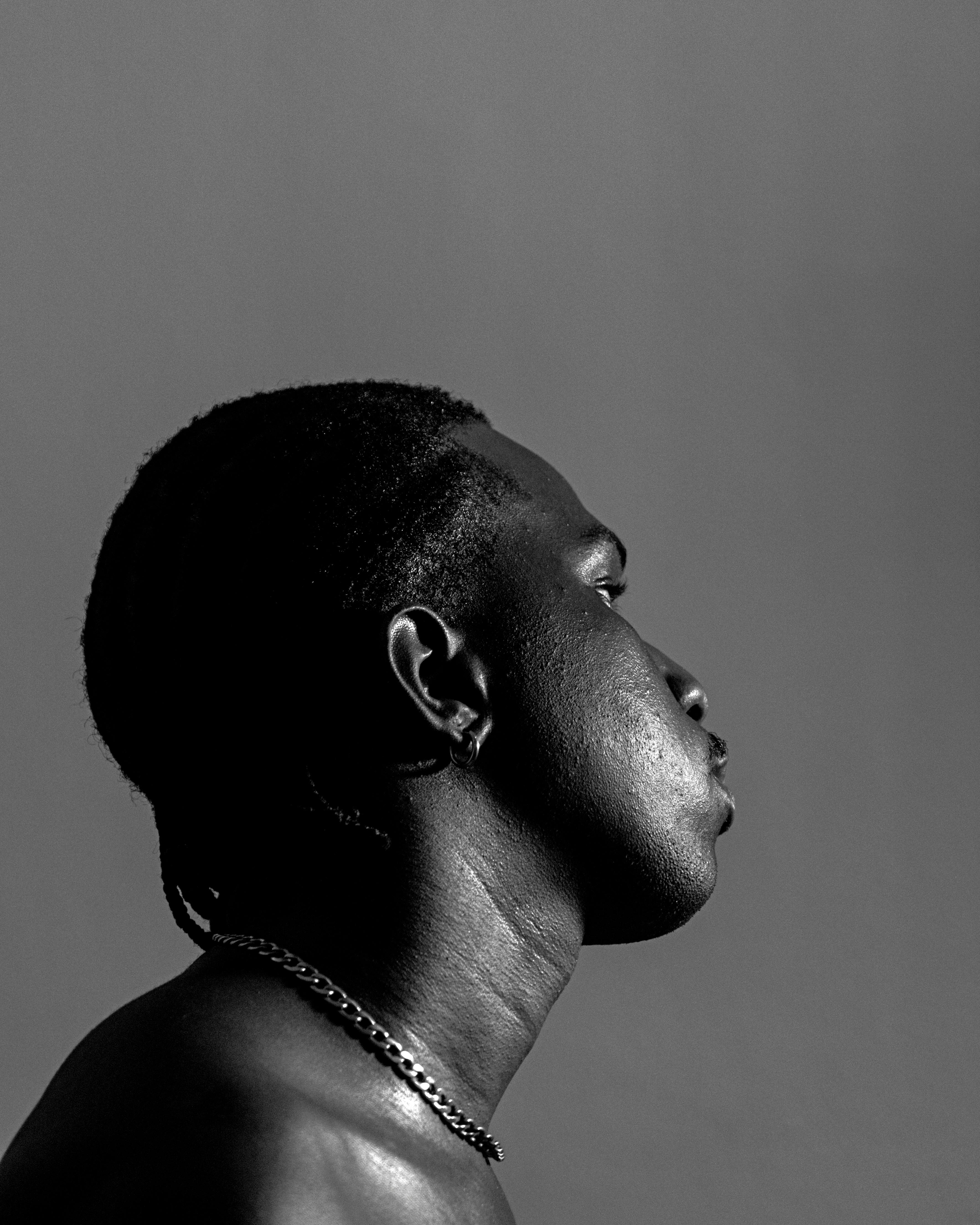 Shrugging Shoulders Photos, Download The BEST Free Shrugging Shoulders ...