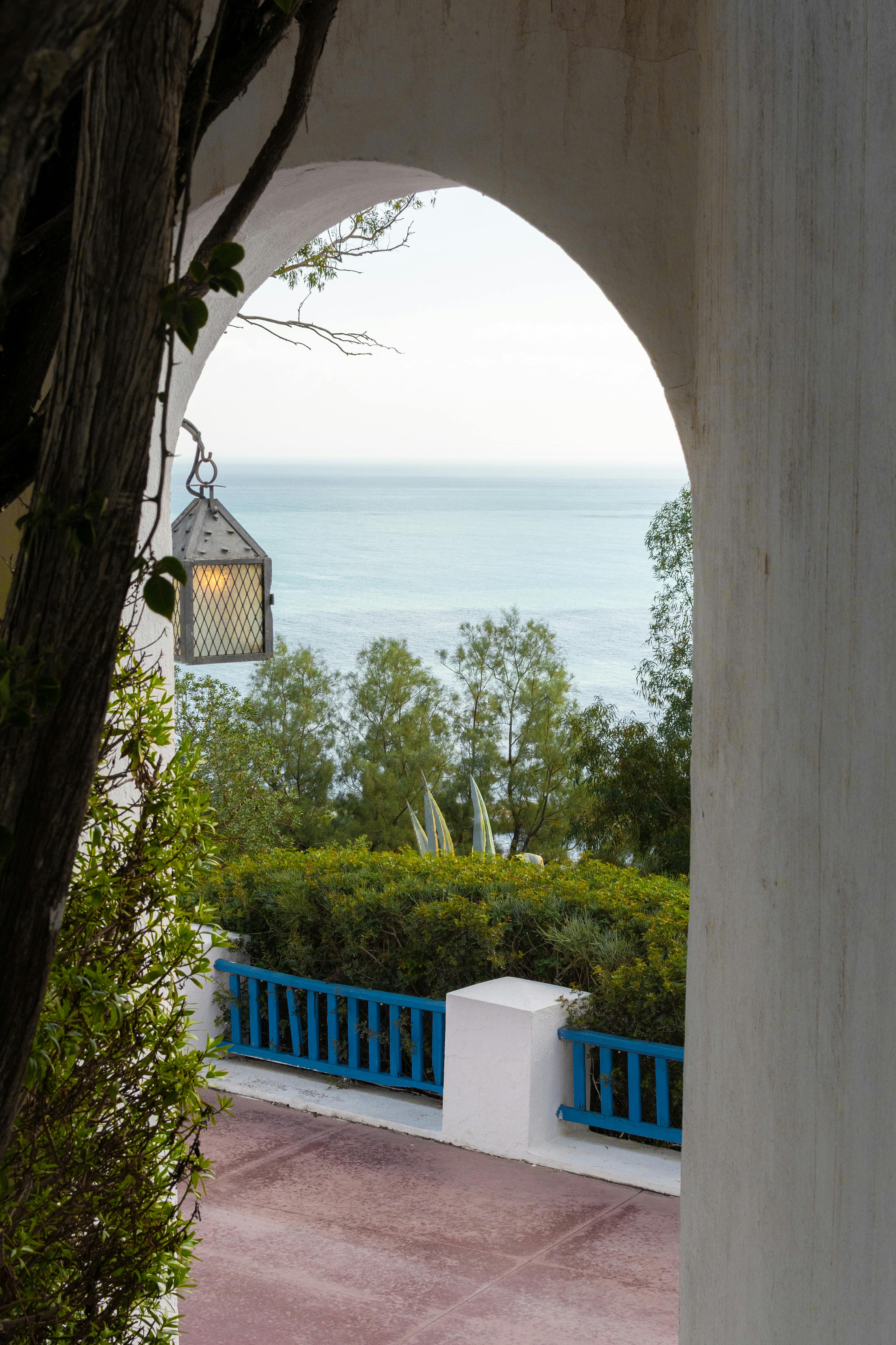 Scenic View through Archway in Carthage · Free Stock Photo