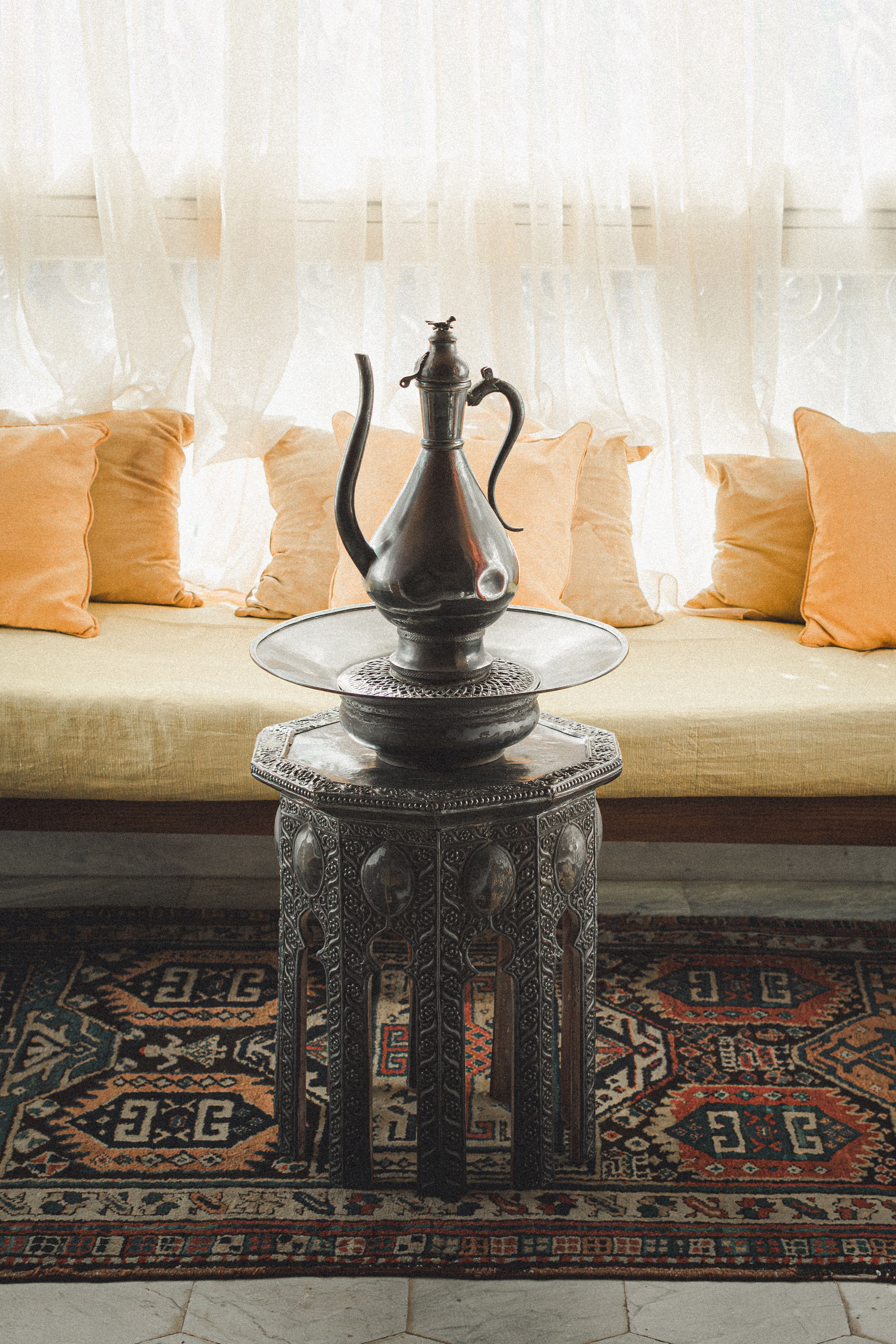Elegant Traditional Tunisian Interior Scene · Free Stock Photo