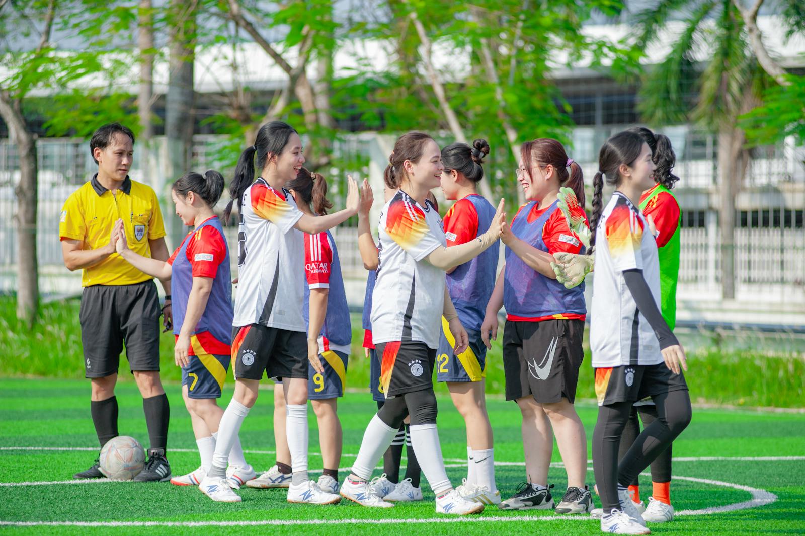 Team Building Photos, Download The BEST Free Team Building Stock Photos ...