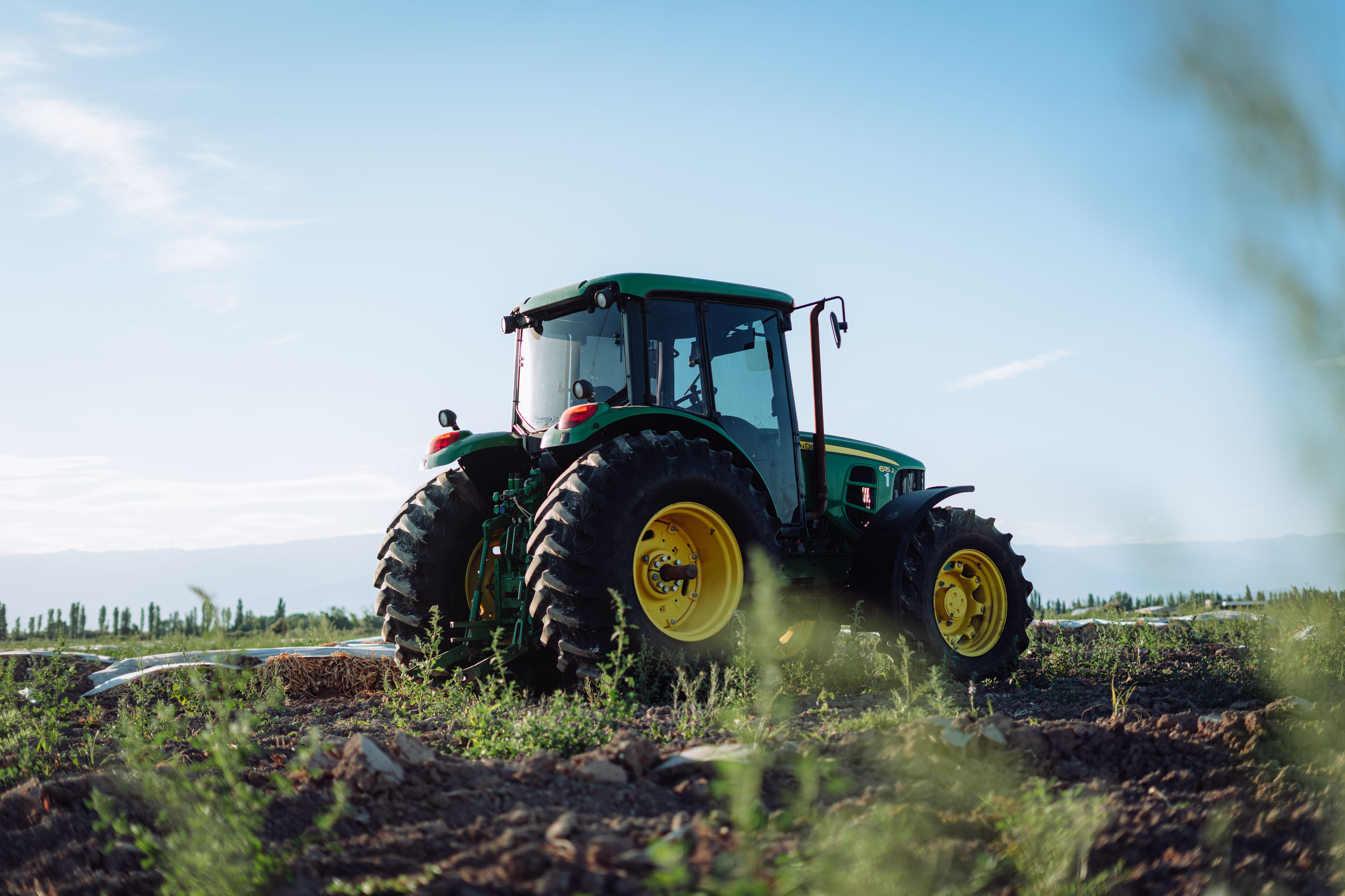 100.000+ bedste Traktor I Marken-fotos · Helt gratis at downloade ...