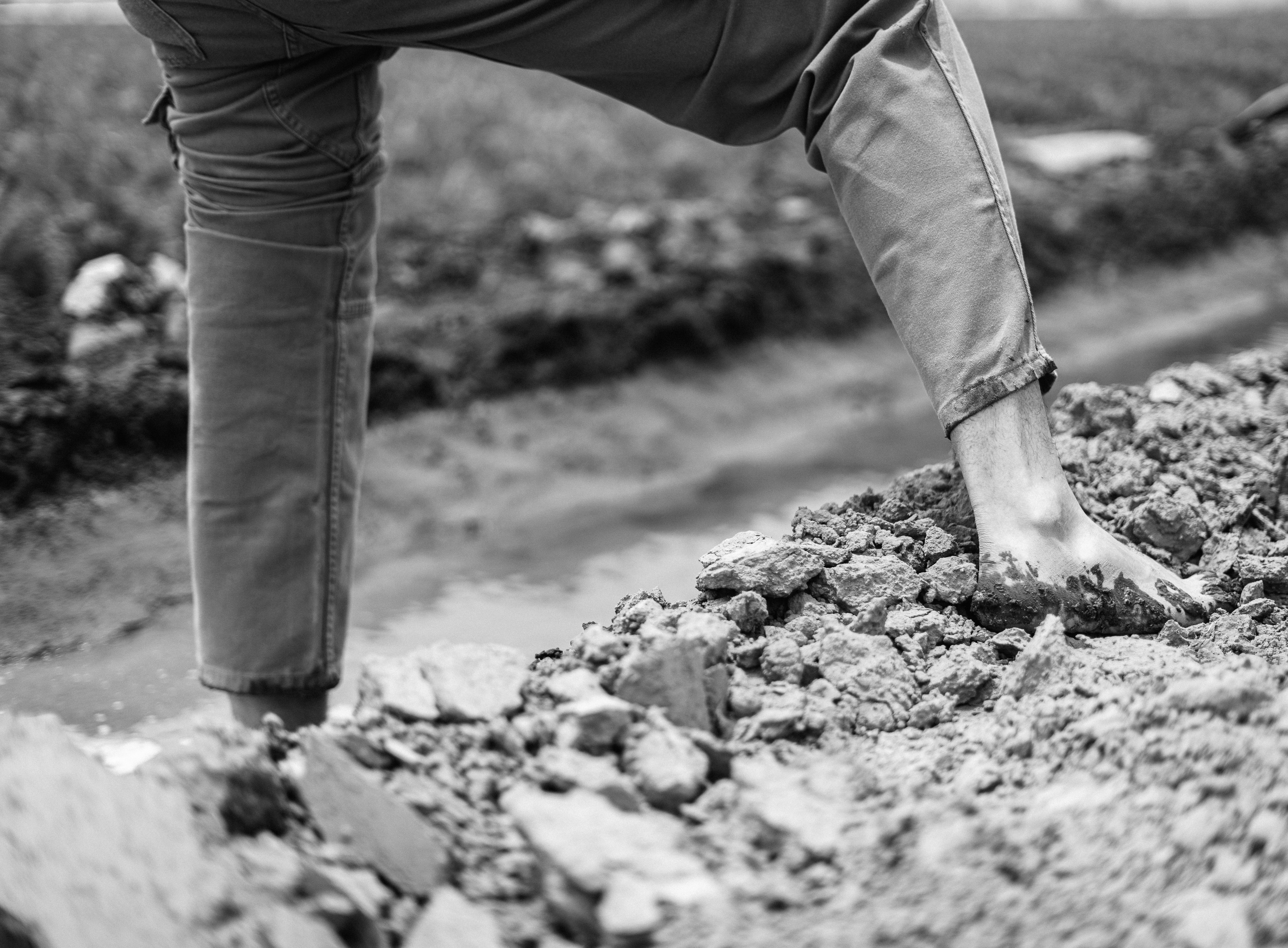 Close-up of Barefoot in Muddy Field in Mendoza · Free Stock Photo