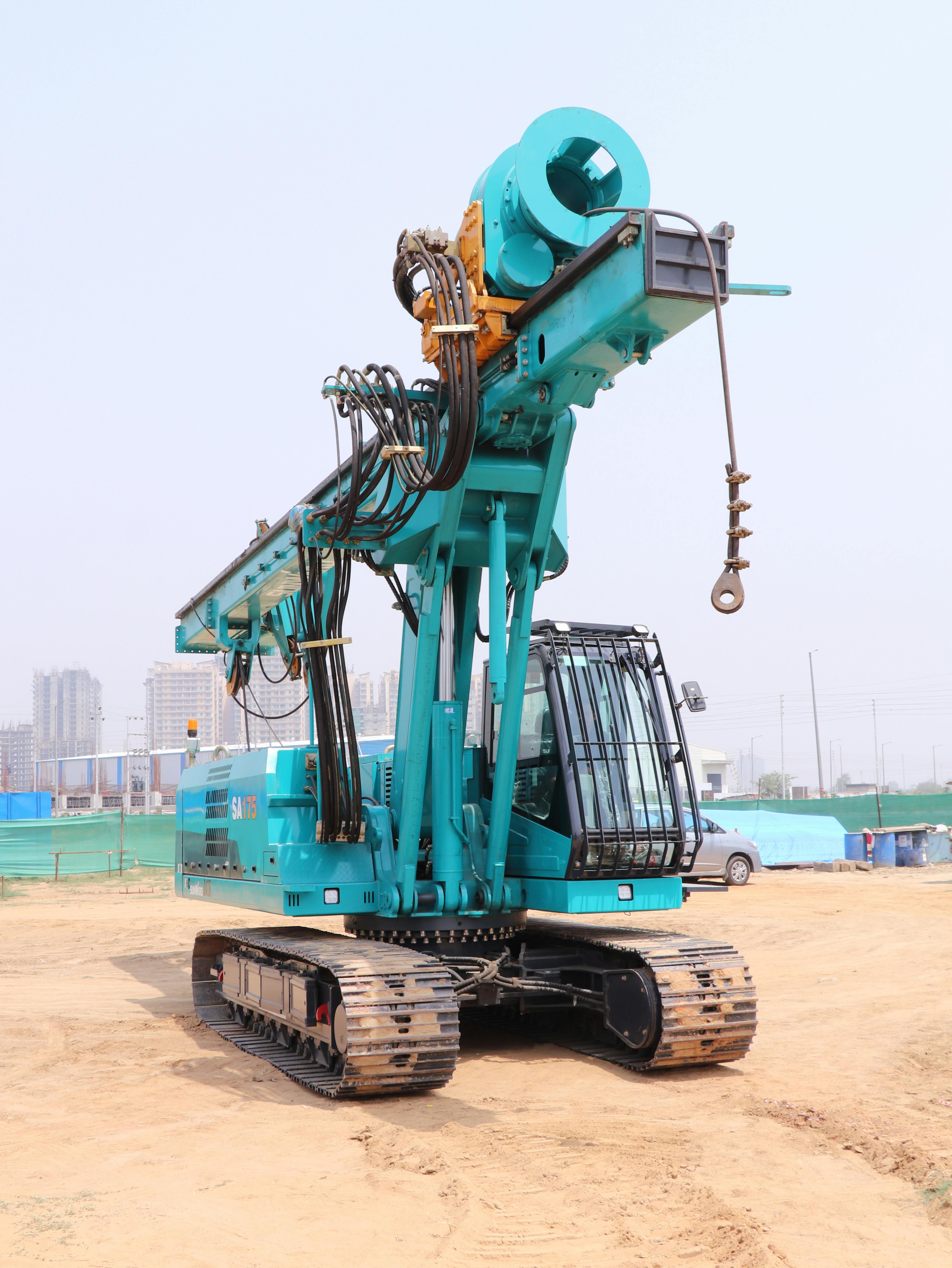 Industrial Piling Rig at Construction Site in Faridabad · Free Stock Photo