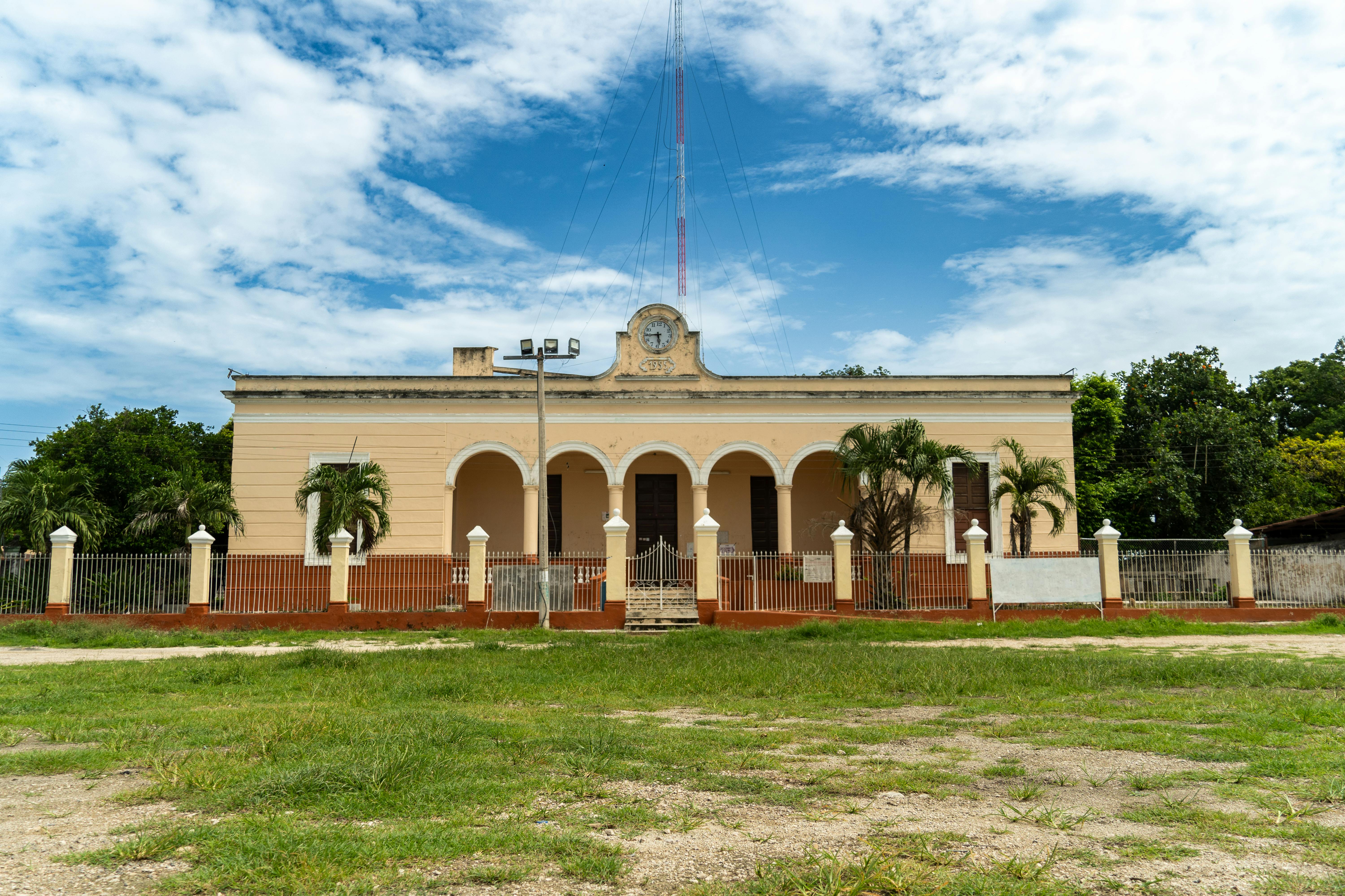 Colonial Architecture in Suma, Yucatán · Free Stock Photo