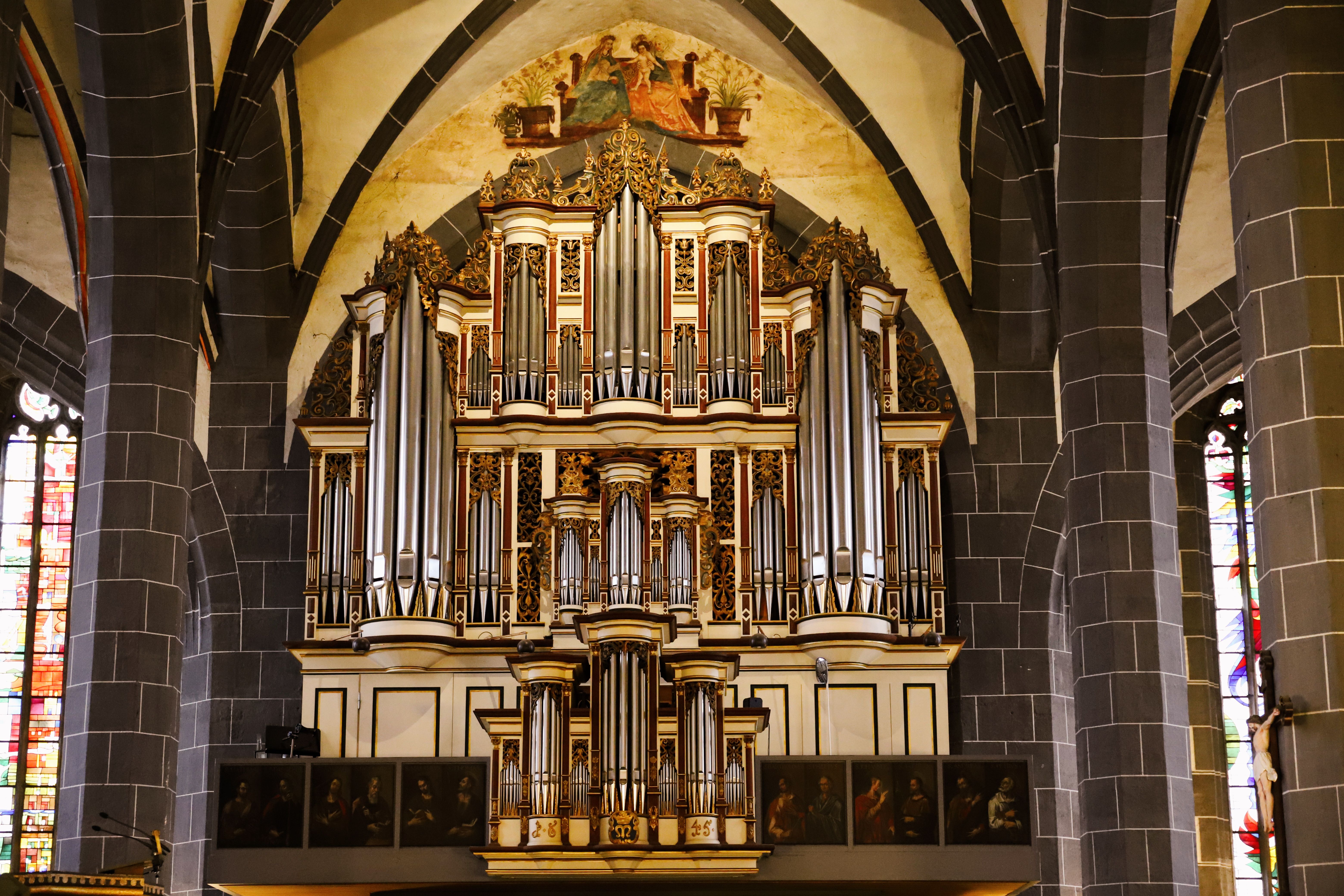 Grand Pipe Organ in Historic German Church · Free Stock Photo