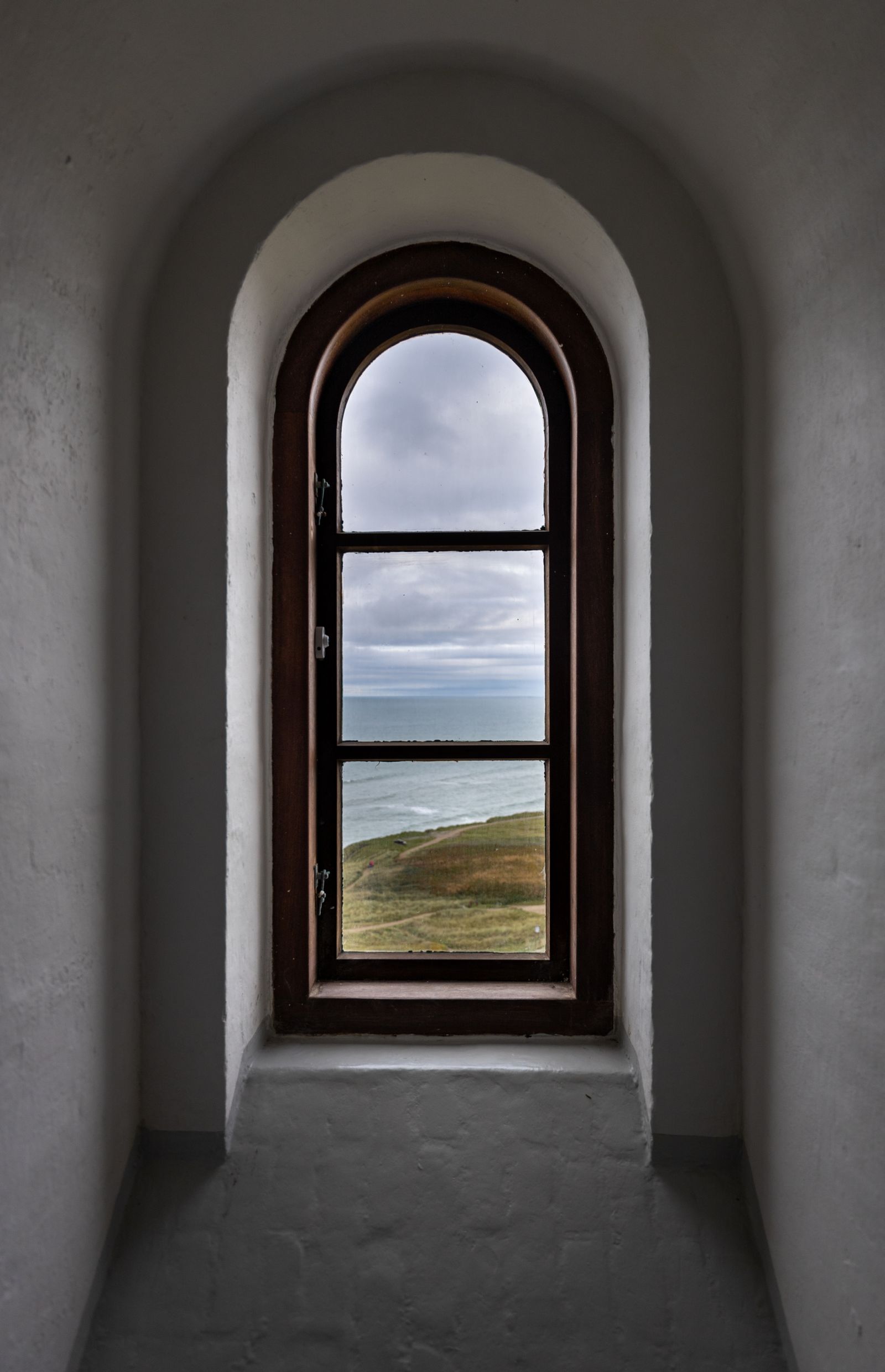 Arched Window Photos, Download The BEST Free Arched Window Stock Photos ...