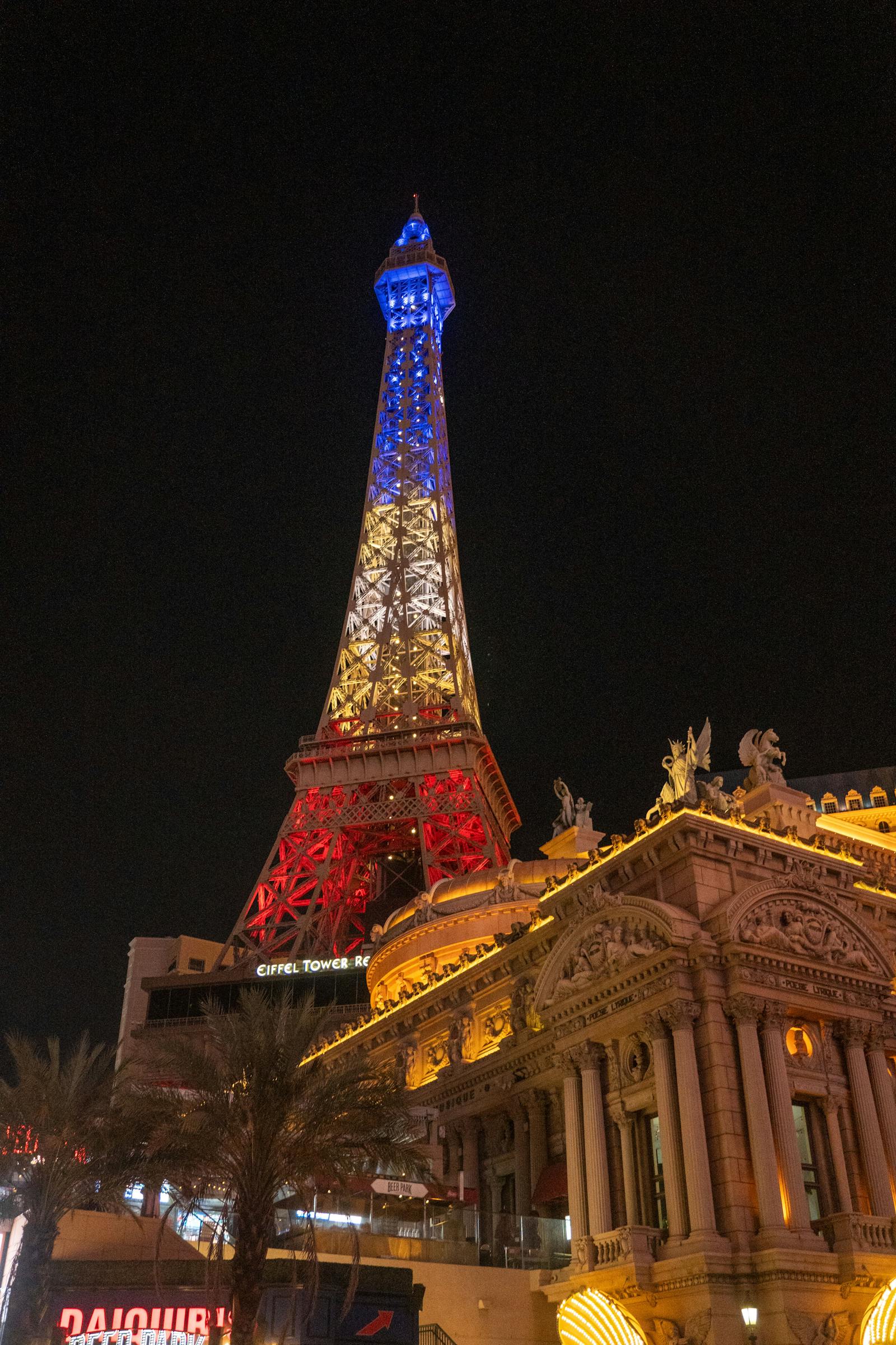 Effel Tower Paris Night Photos, Download The BEST Free Effel Tower ...