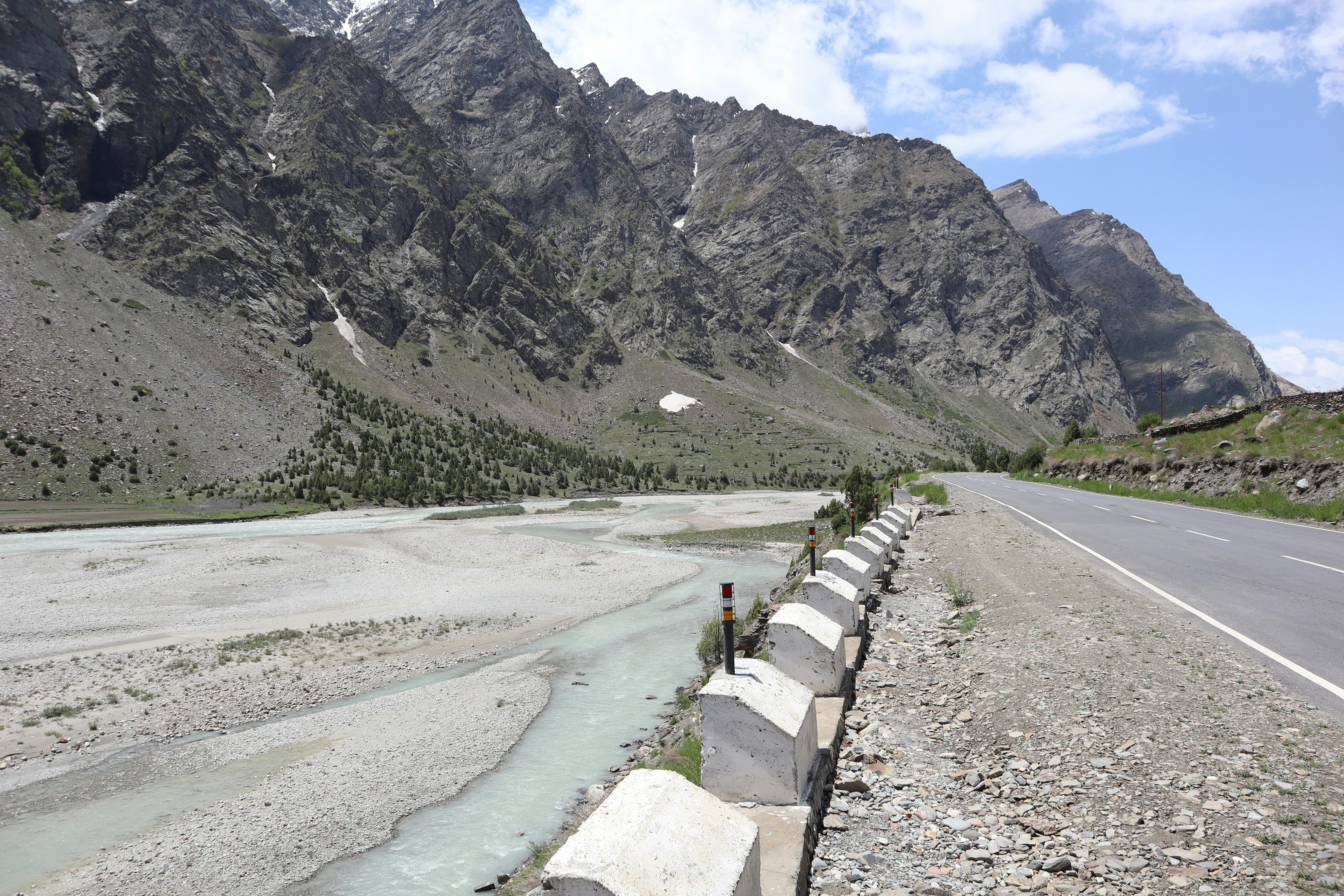 Scenic Mountain Road with River in Ladakh, India · Free Stock Photo