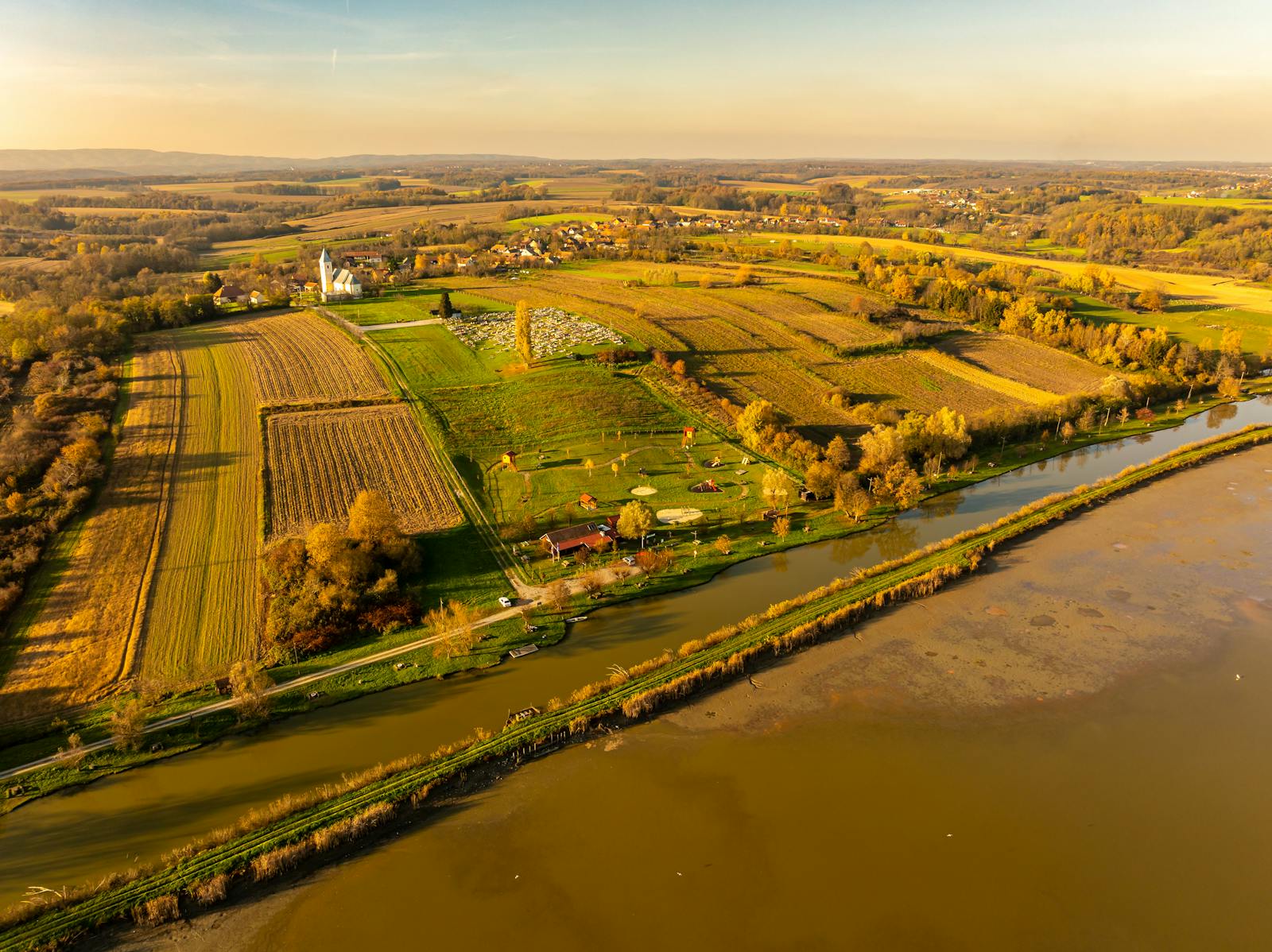 Rural Area Photos, Download The BEST Free Rural Area Stock Photos & HD ...