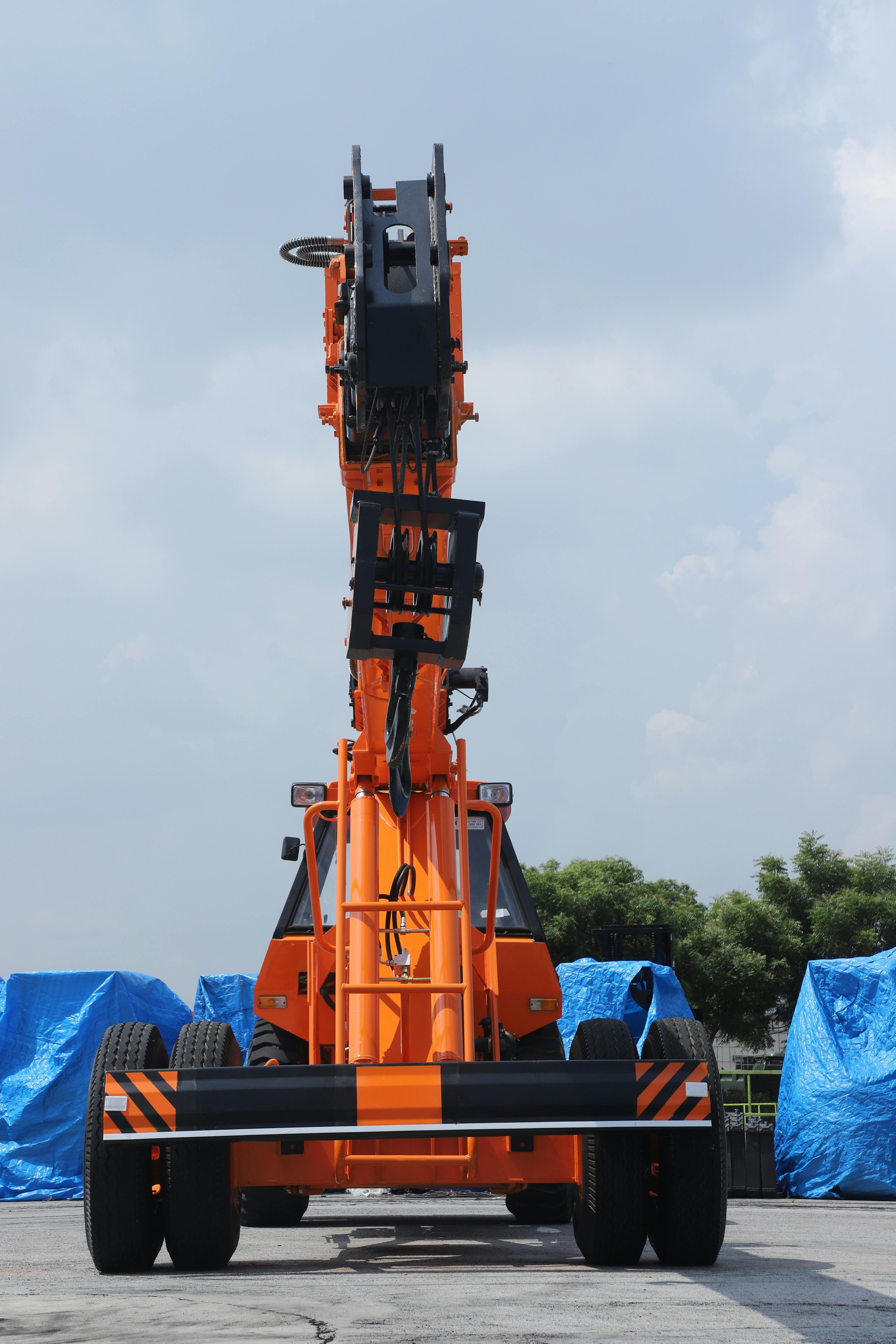 Powerful ACE Mobile Crane in Action at Construction Site · Free Stock Photo