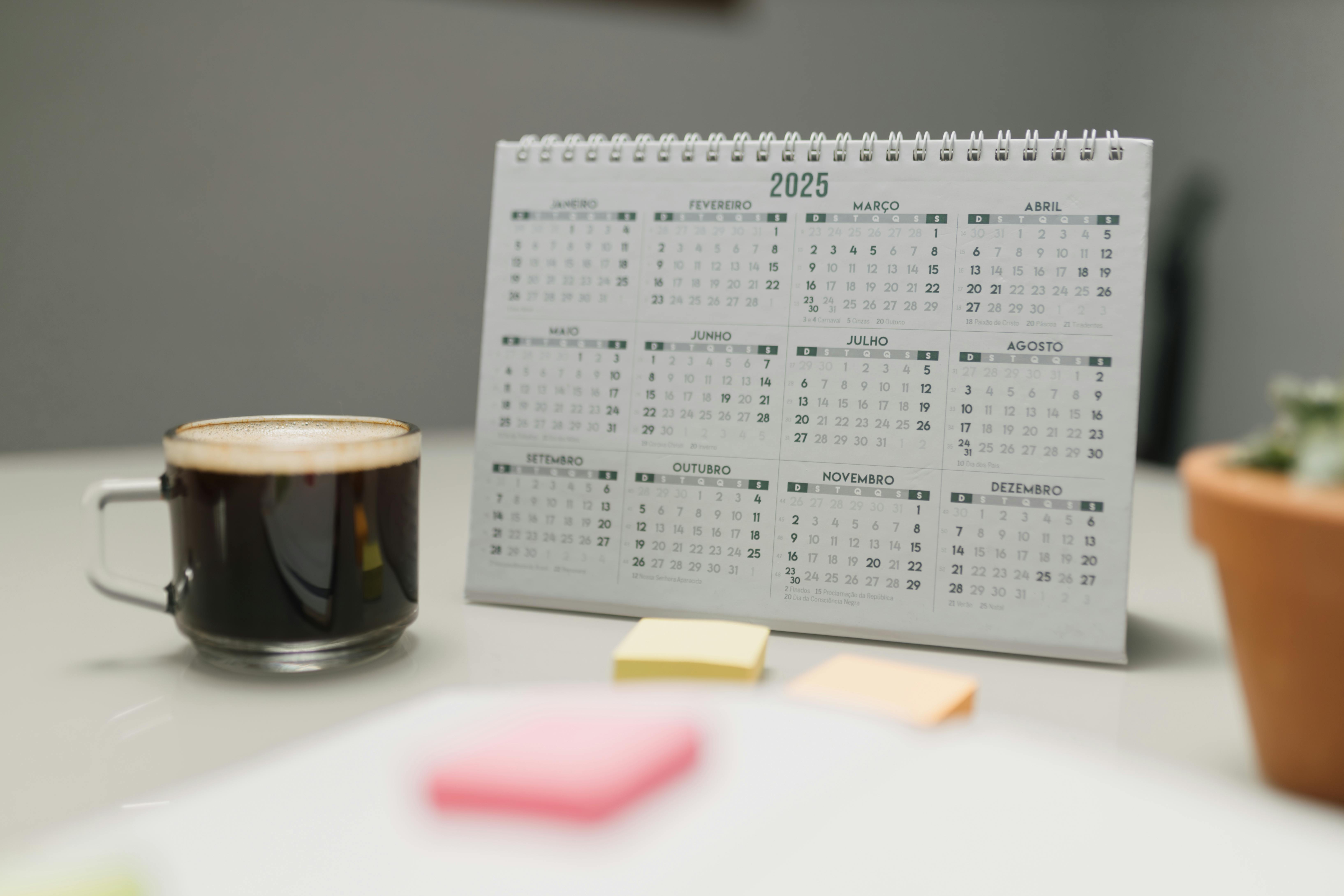 White Calendar · Free Stock Photo