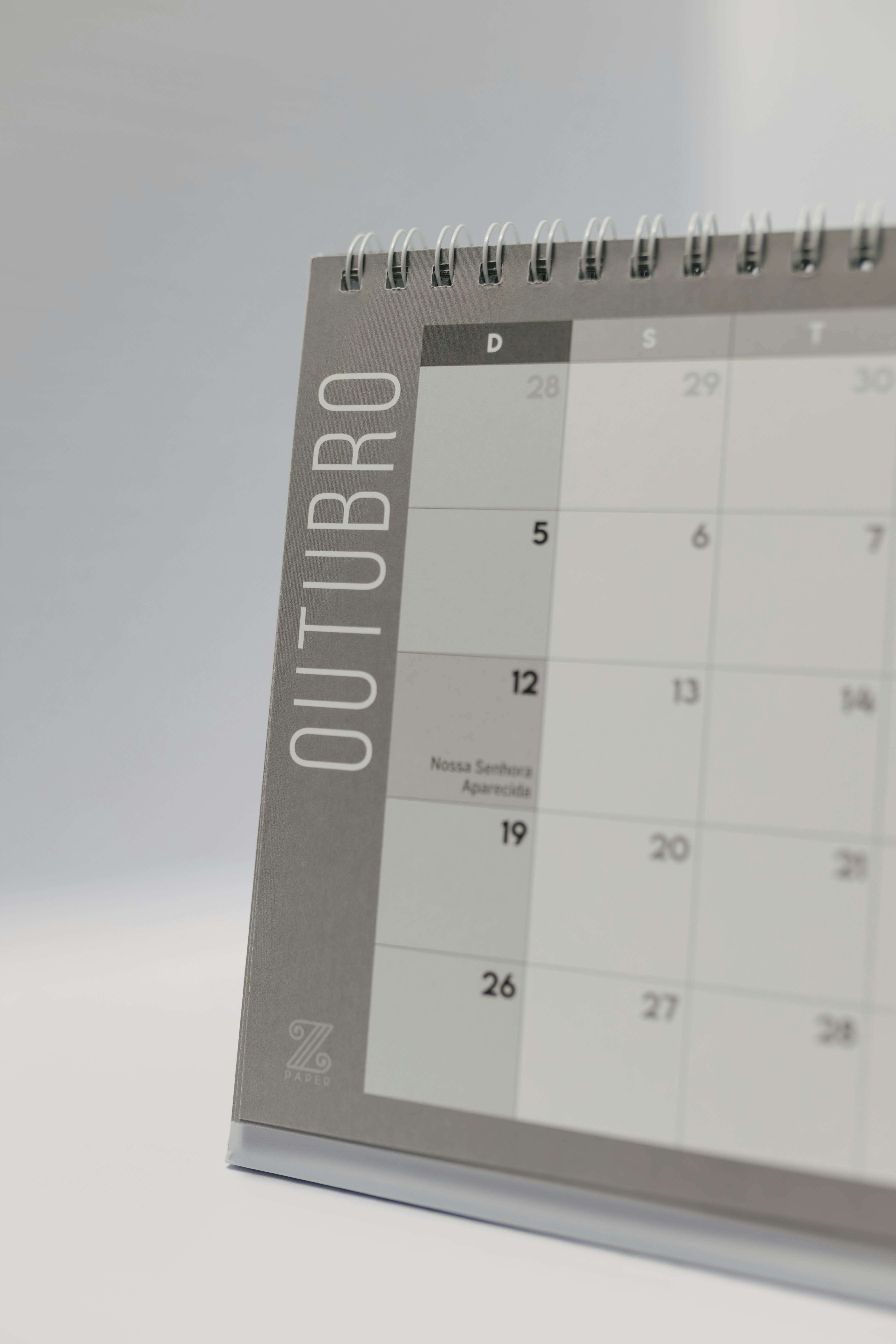 Minimalist October Desktop Calendar Design · Free Stock Photo