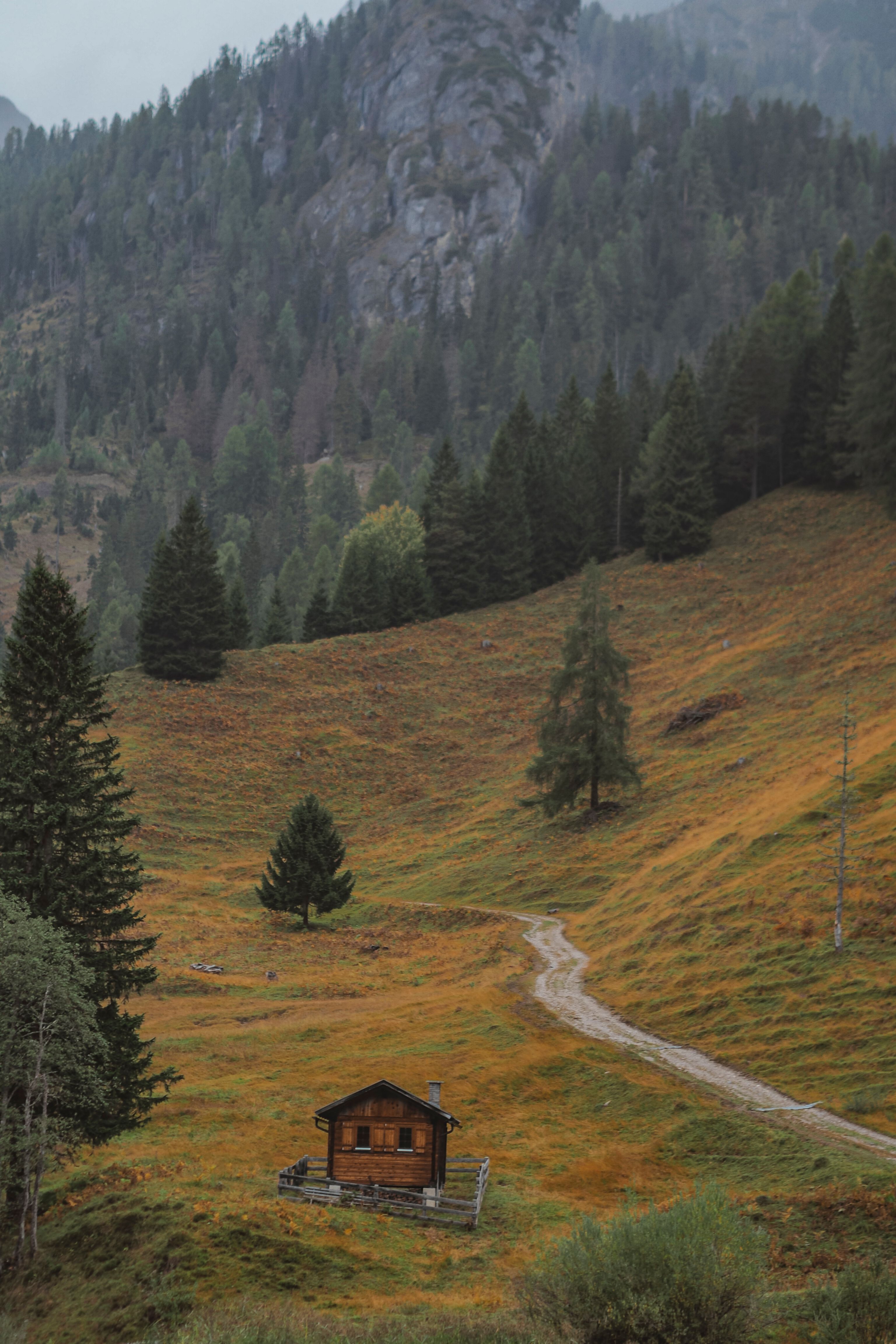 Cozy Cabin in Scenic Italian Alps during Autumn · Free Stock Photo