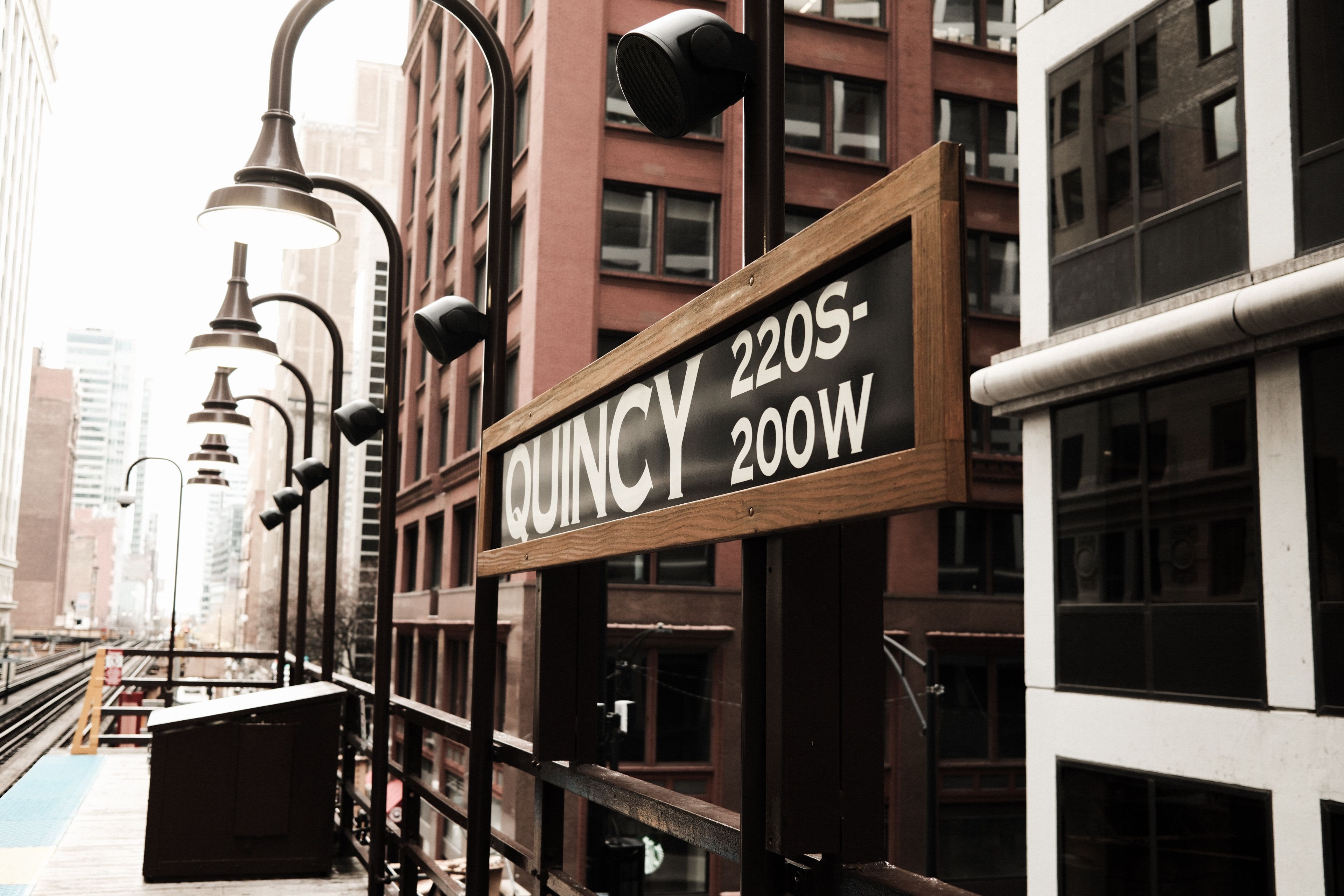 Chicago Quincy Station with Urban Architecture · Free Stock Photo