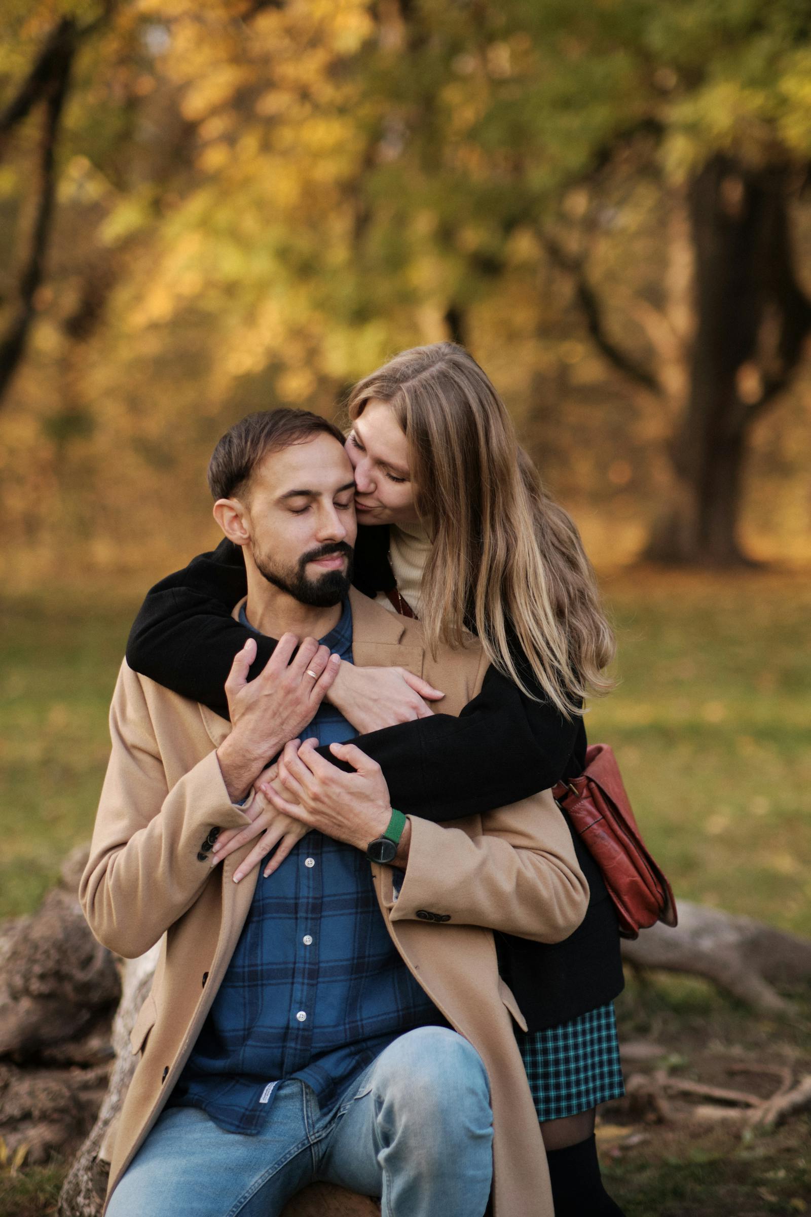 Fall Couple Photos, Download The BEST Free Fall Couple Stock Photos ...