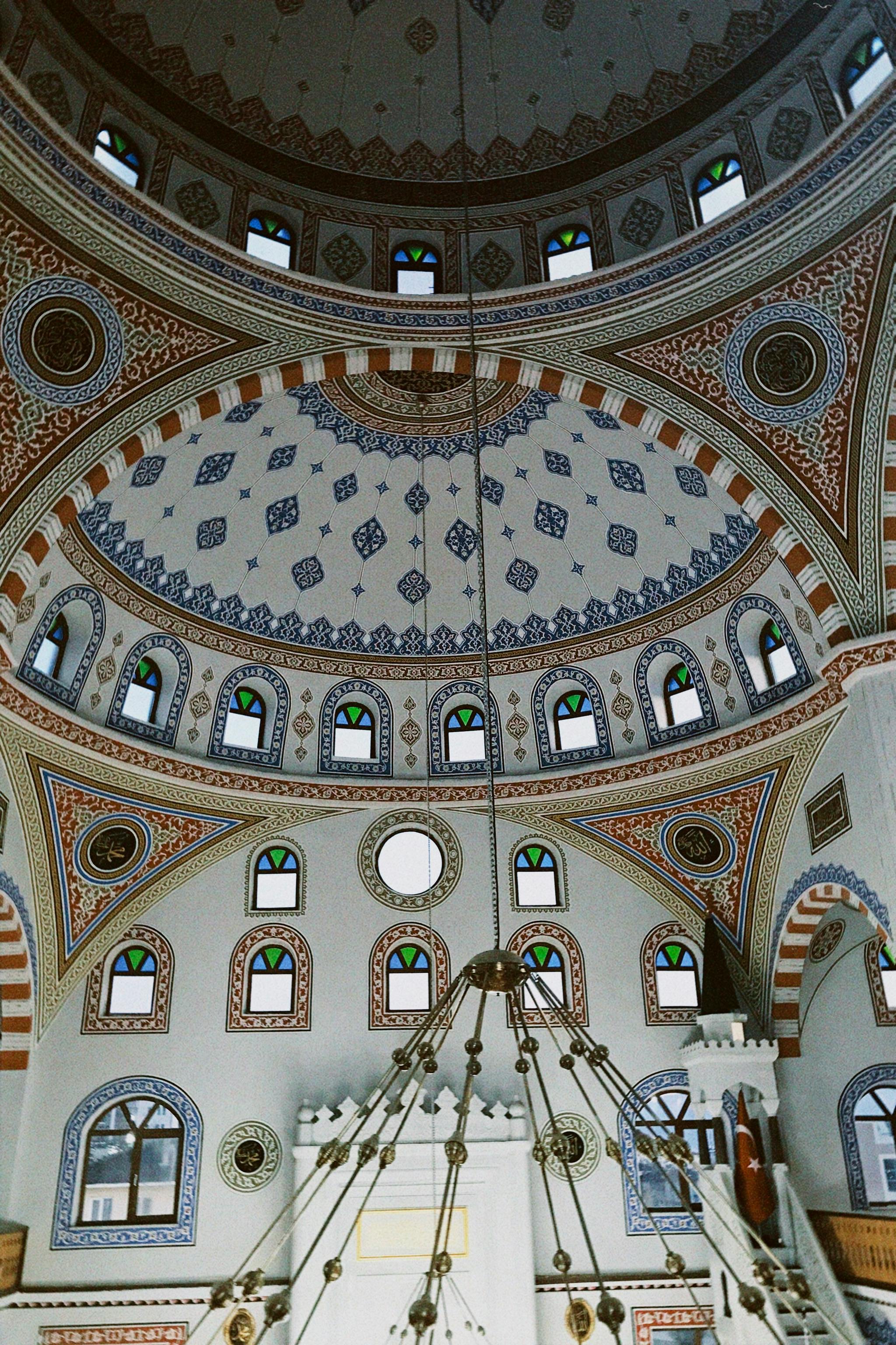 Intricate Islamic Architecture Dome Interior · Free Stock Photo