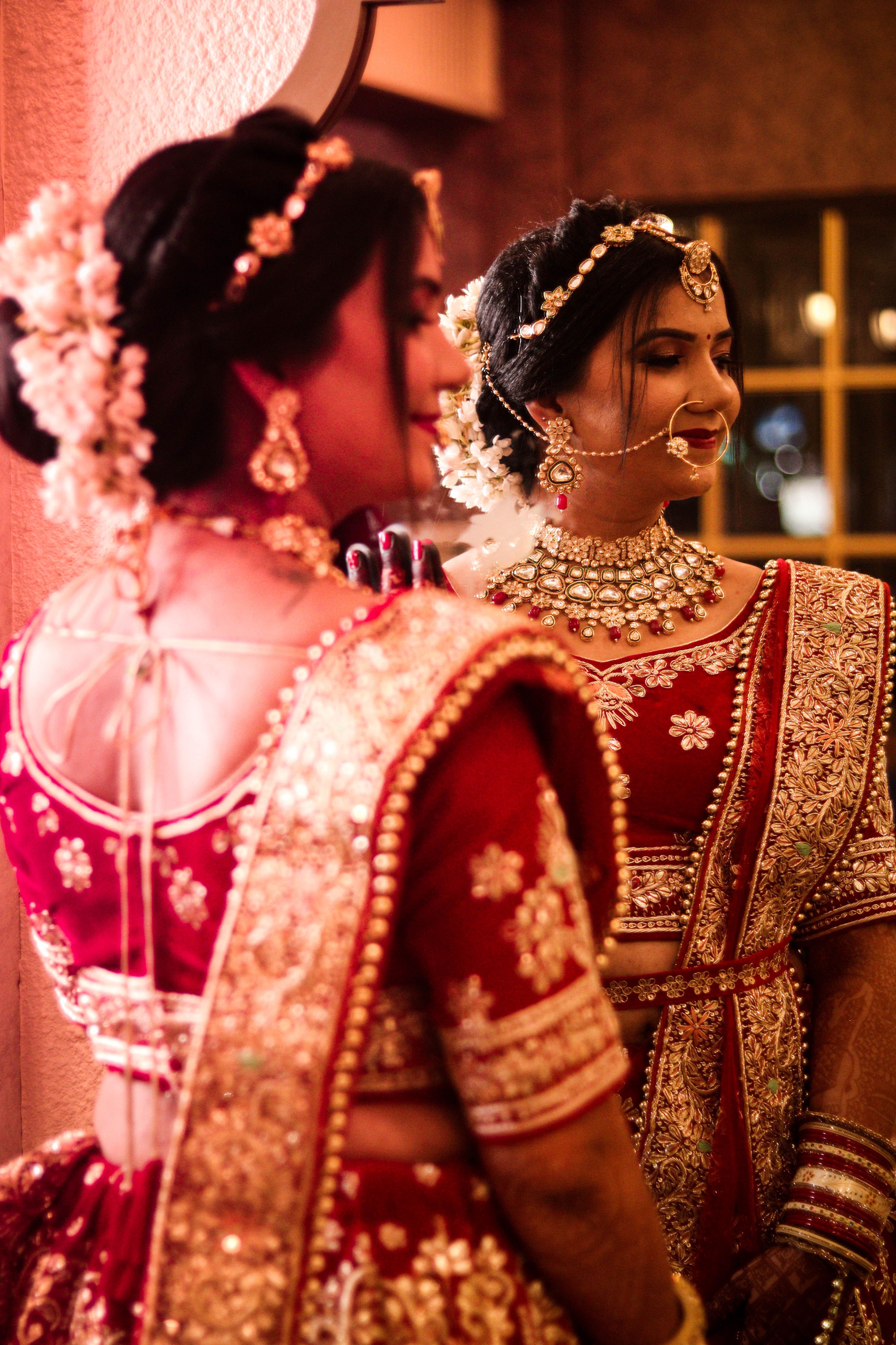 Gorgeous Indian Bride in Red Saree with Traditional Jewelry · Free ...