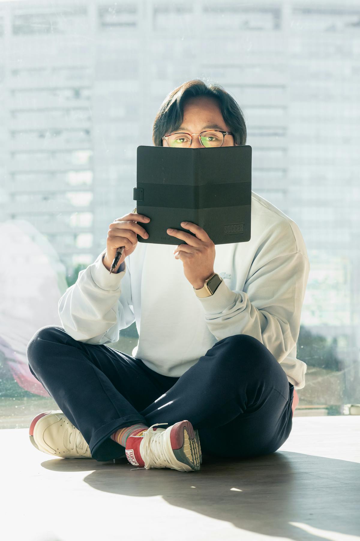 Person Reading Photos, Download The BEST Free Person Reading Stock ...