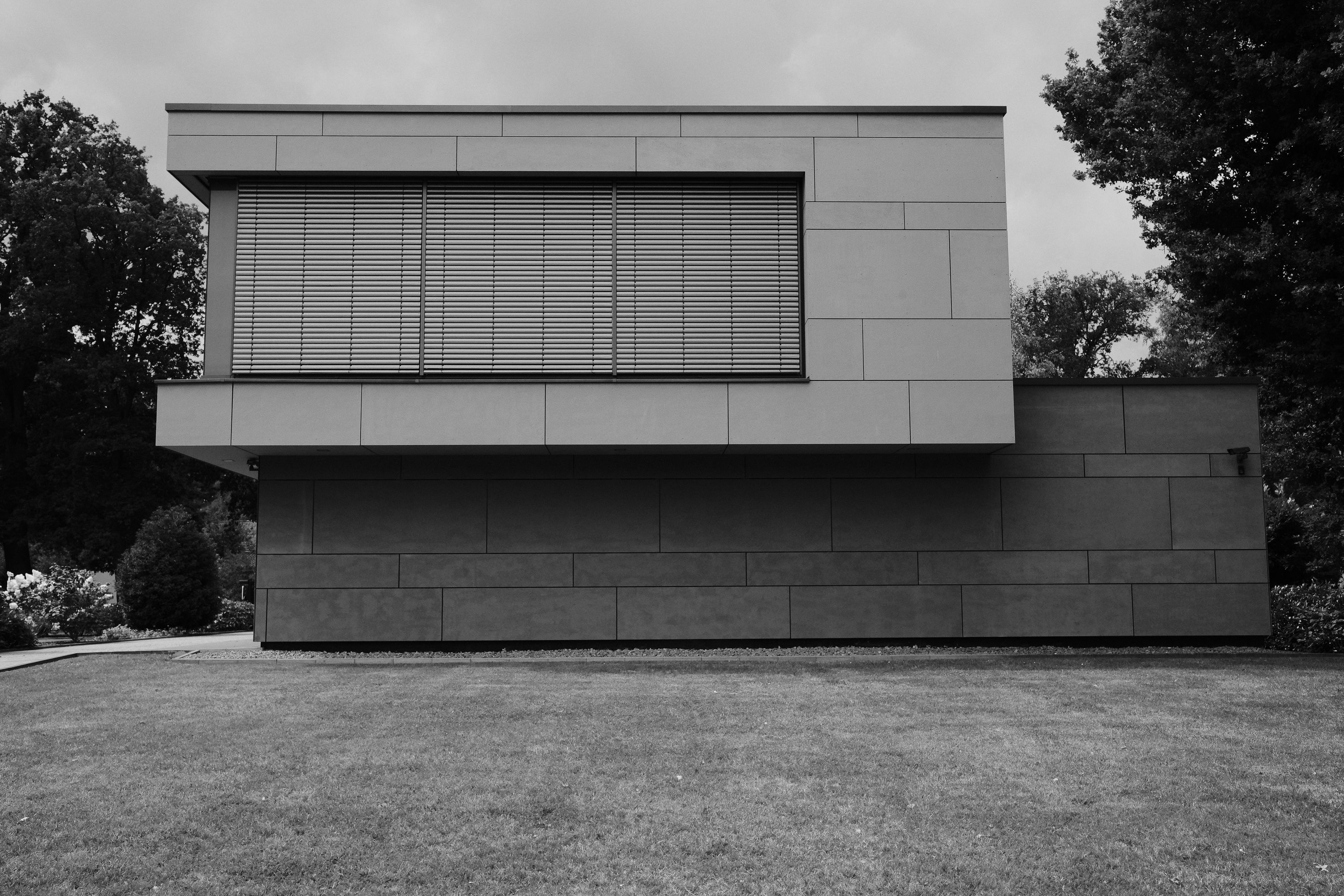 Modern Minimalist Building Exterior View · Free Stock Photo