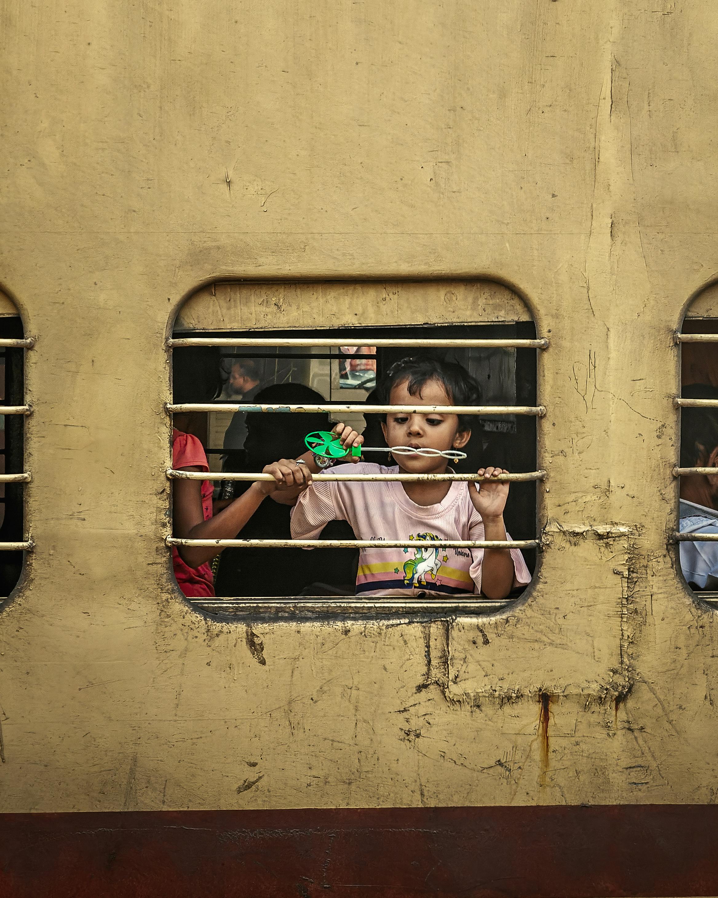 Train In Calcutta Photos, Download The BEST Free Train In Calcutta ...