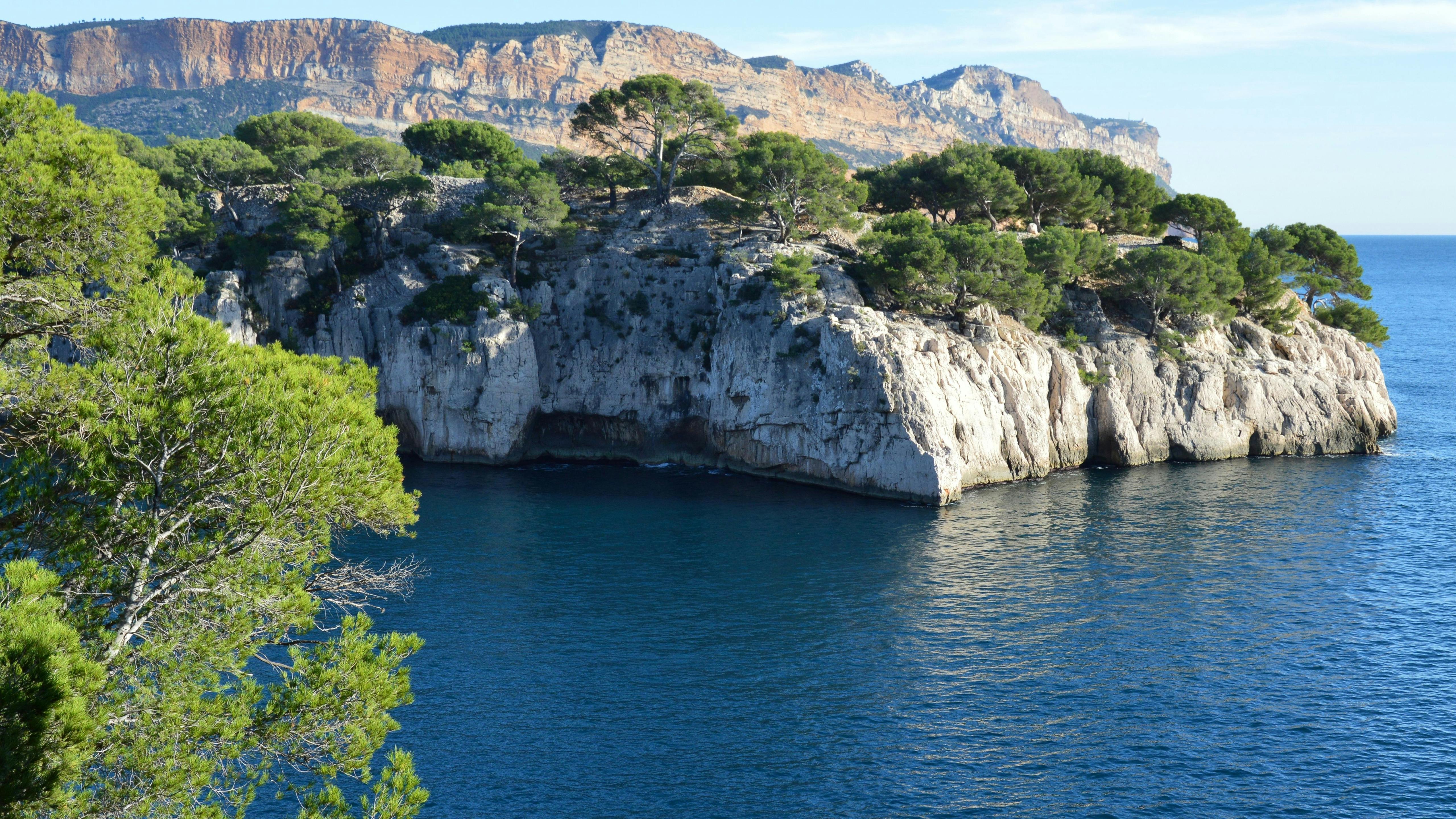 Impresionante Vista Del Acantilado Costero De Cassis, Francia · Foto de ...