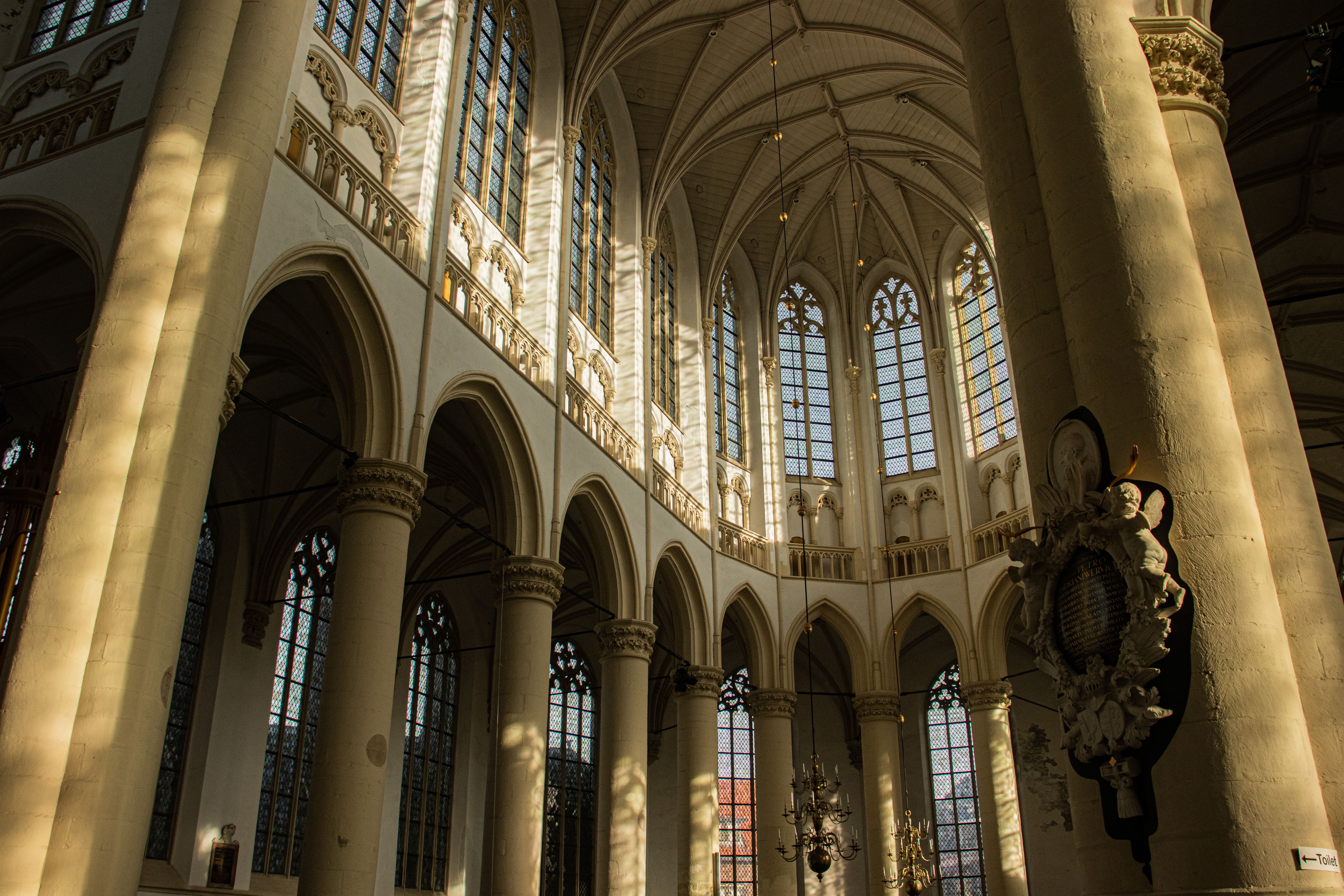 Gothic Cathedral Architecture Interior in Daylight · Free Stock Photo