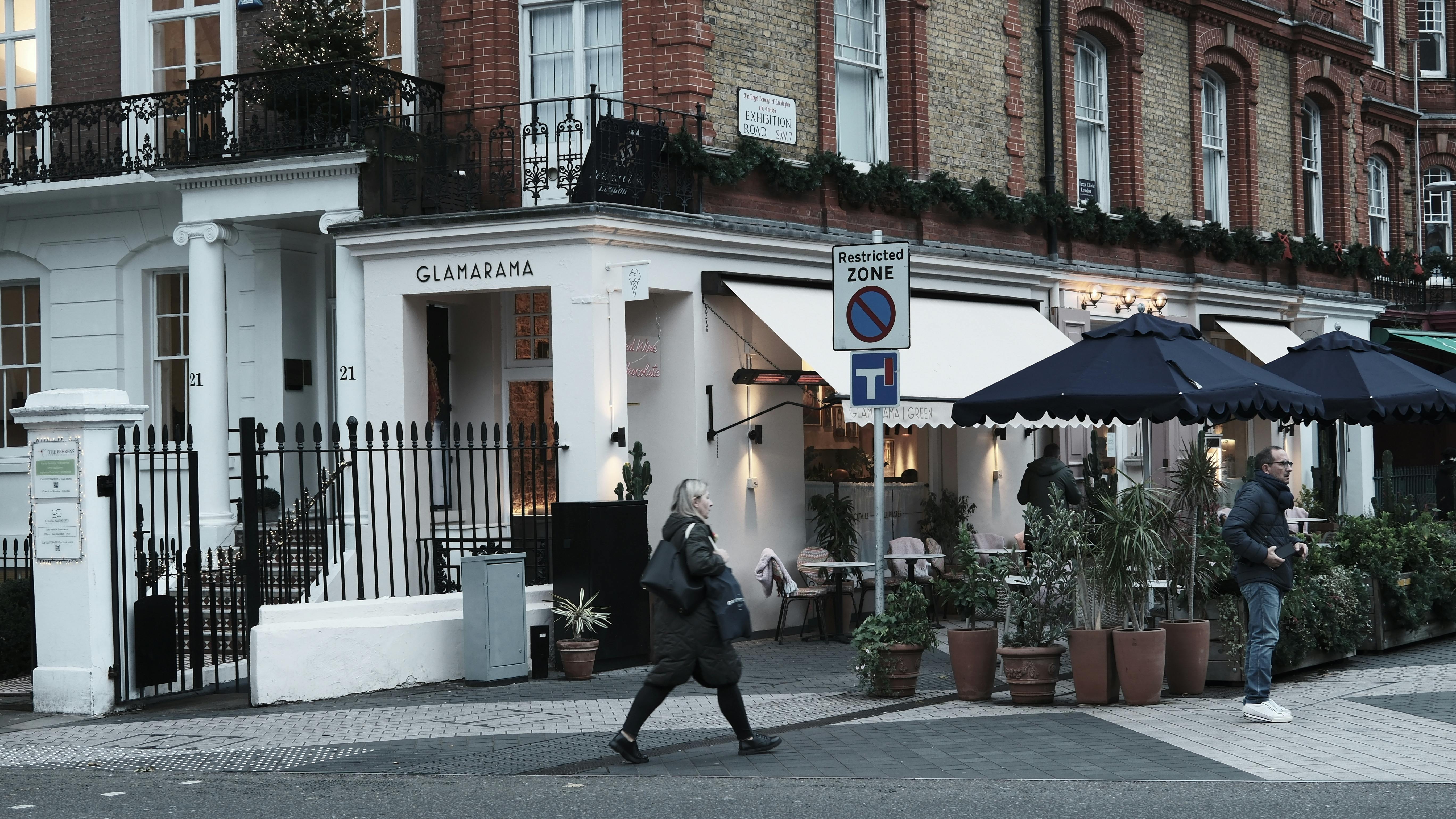 Charming European Street Café Scene · Free Stock Photo
