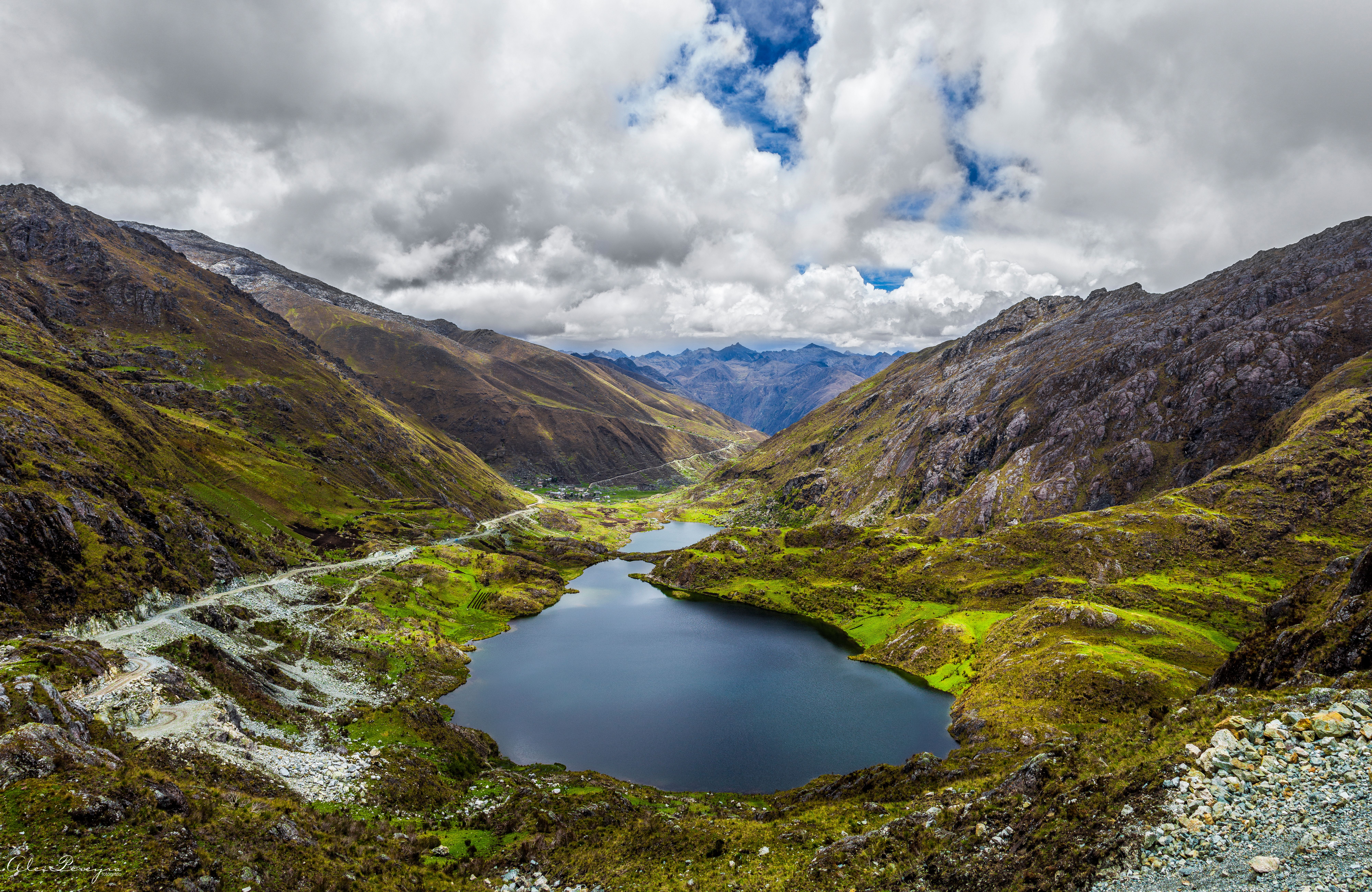 Stunning Mountain Lake Landscape Scene · Free Stock Photo