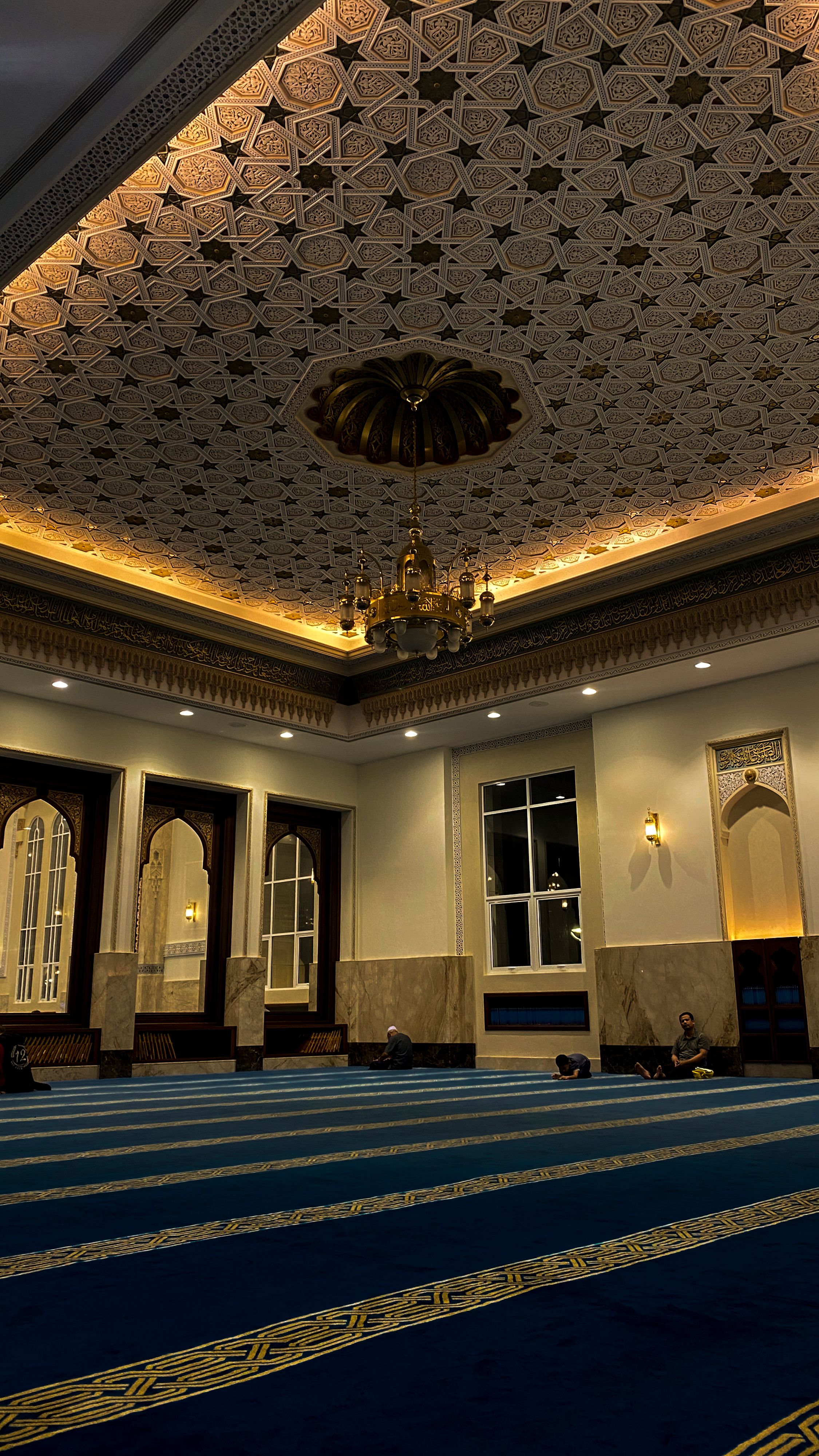 Intricate Interior of Masjid Sri Sendayan · Free Stock Photo