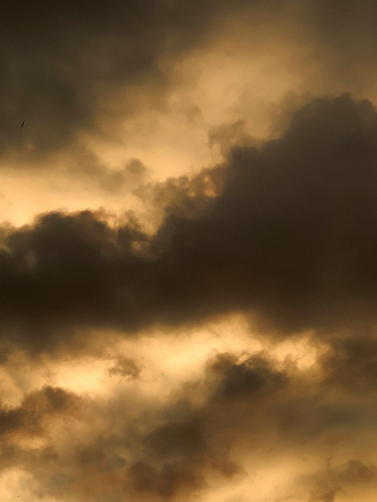 Yellow Sky Photos, Download The BEST Free Yellow Sky Stock Photos & HD ...