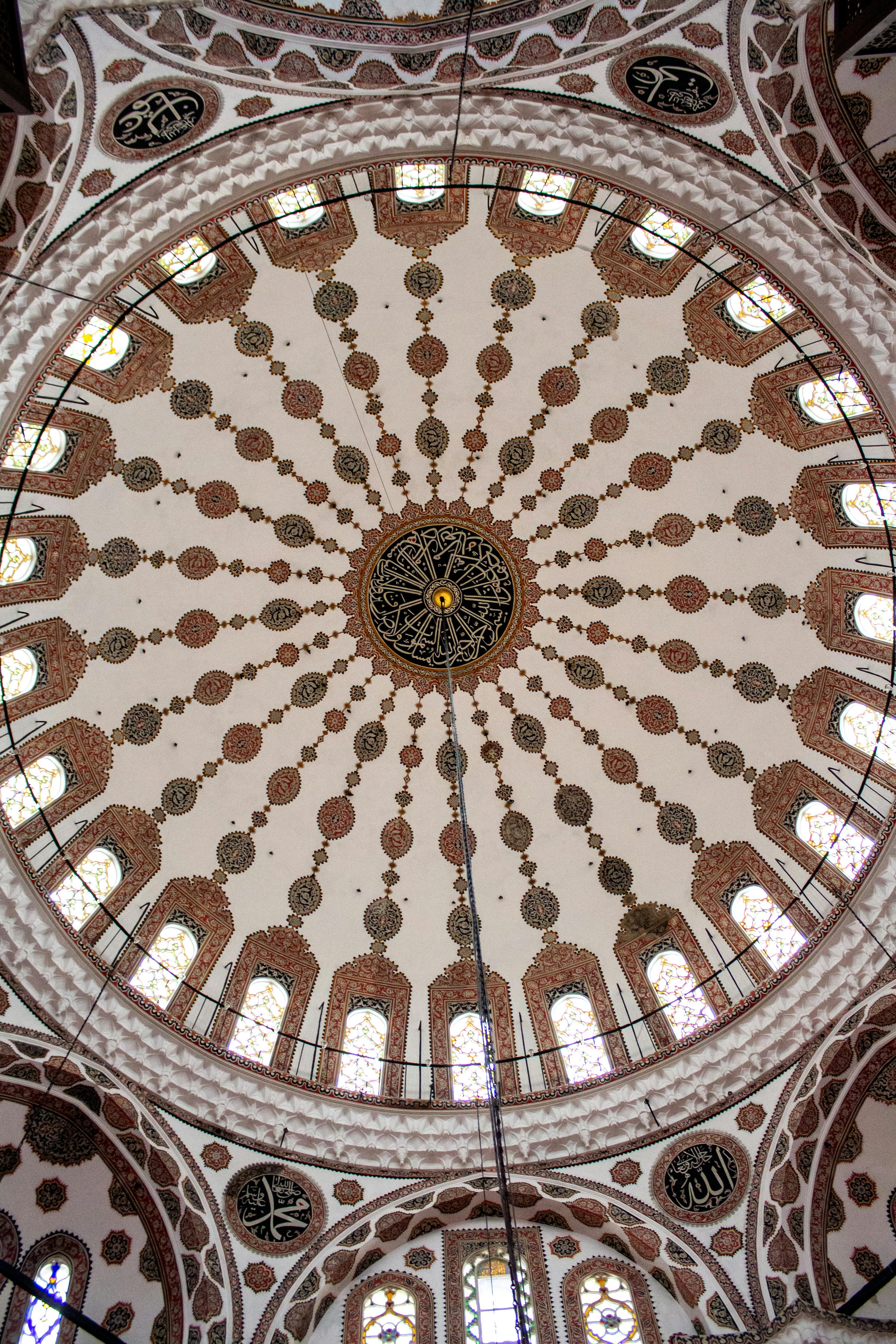 Ornate Islamic Dome Ceiling with Geometric Patterns · Free Stock Photo