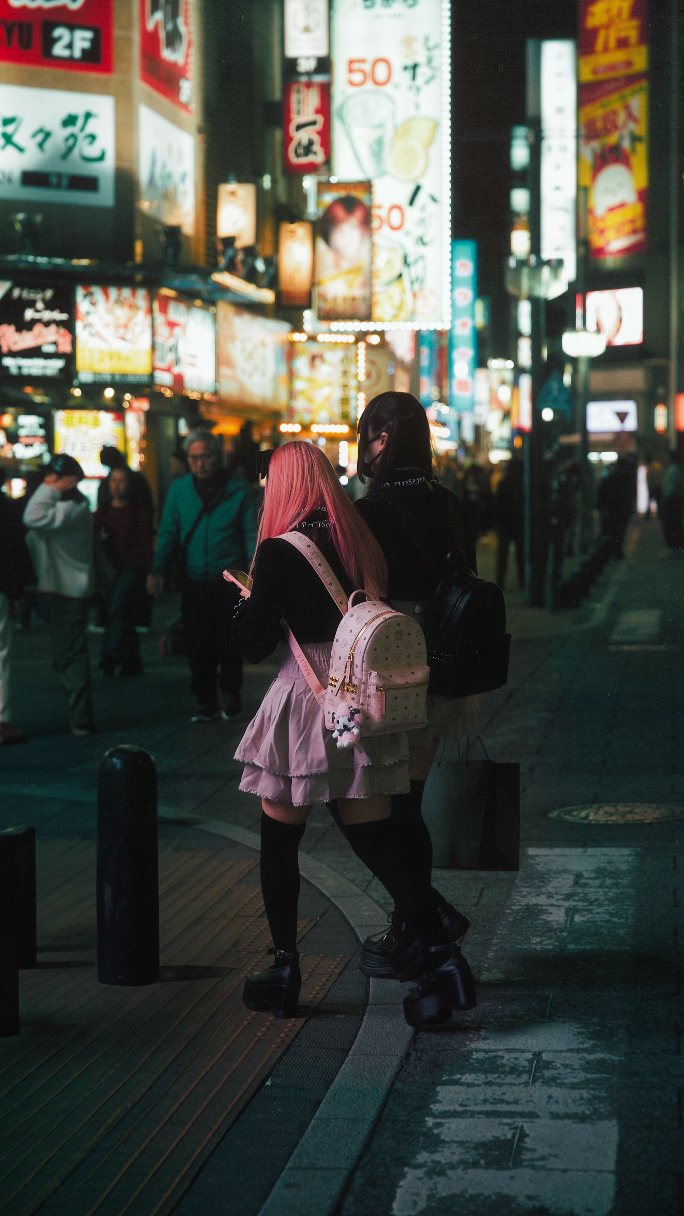 Colorful Nightlife in Tokyo's Shibuya District · Free Stock Photo