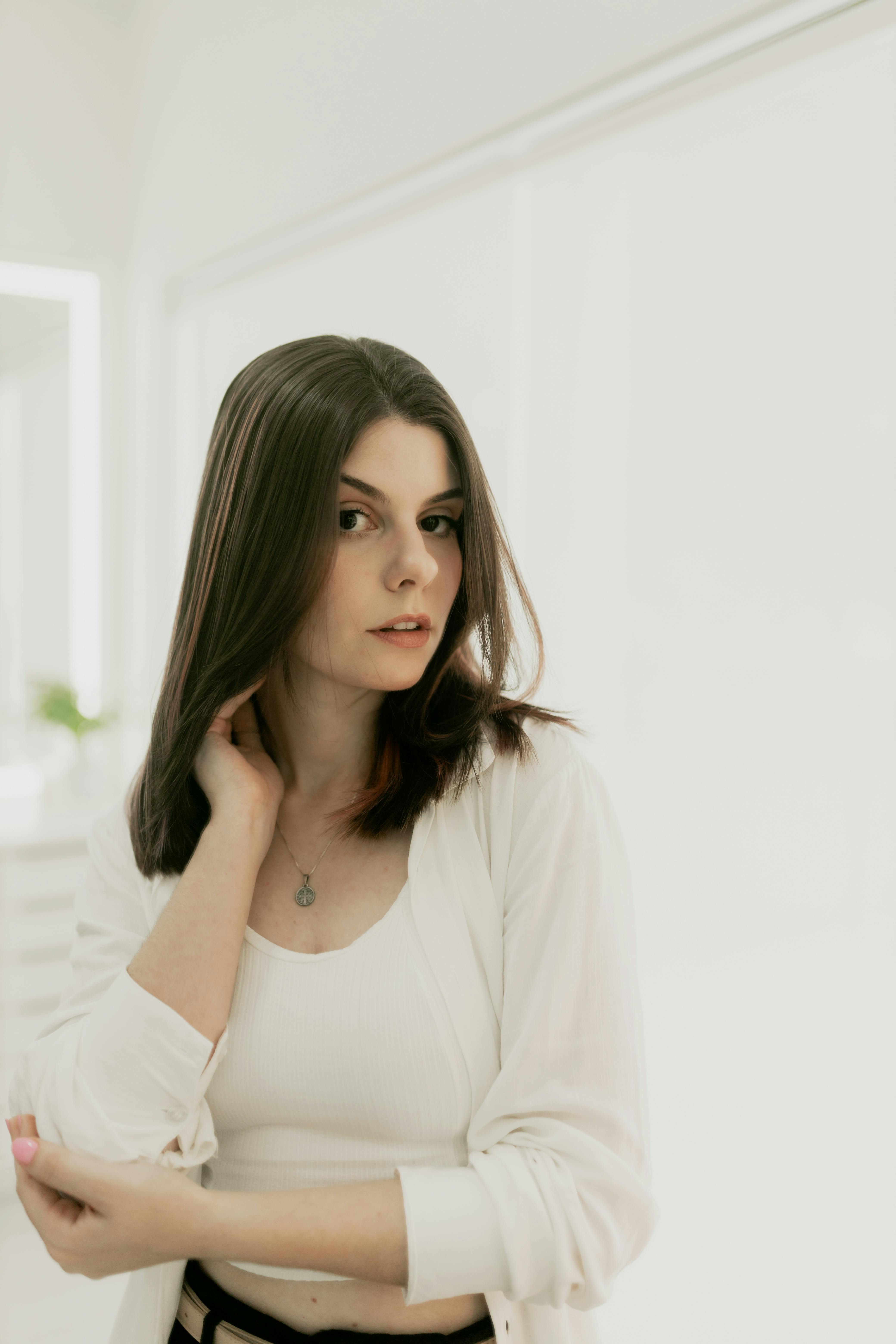 Person With Simple Backgronds Photos, Download The BEST Free Person ...