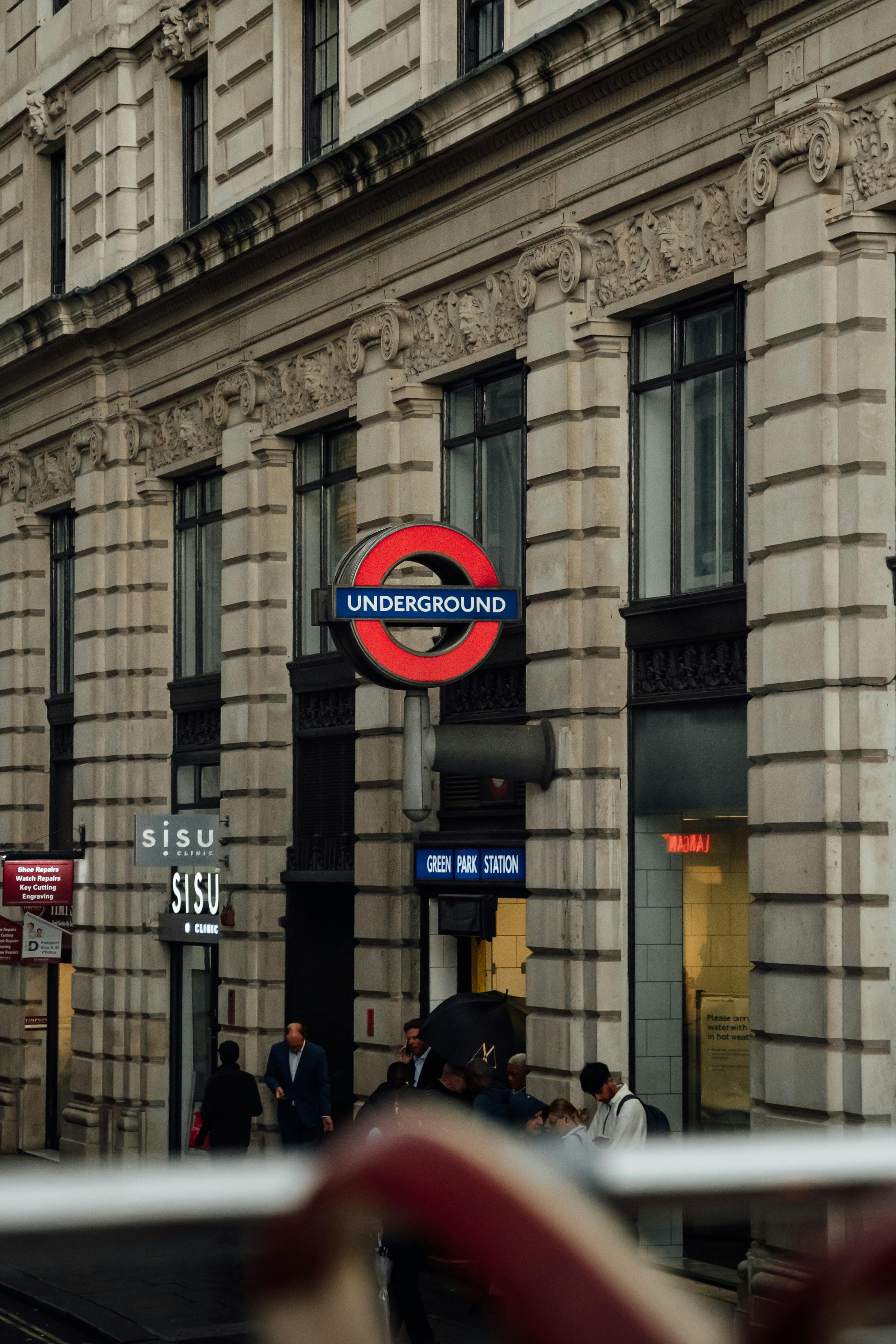 London Underground Sign at Green Park Station · Free Stock Photo