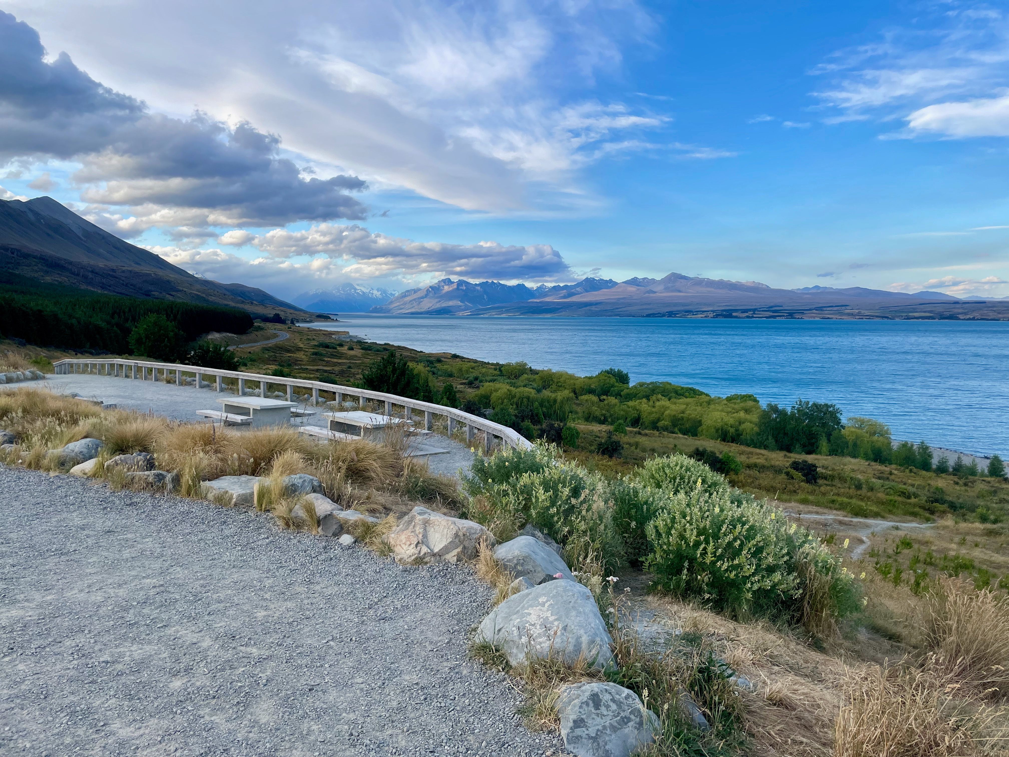 Vista Panorámica Del Lago Pukaki Y El Monte Cook · Foto de stock gratuita