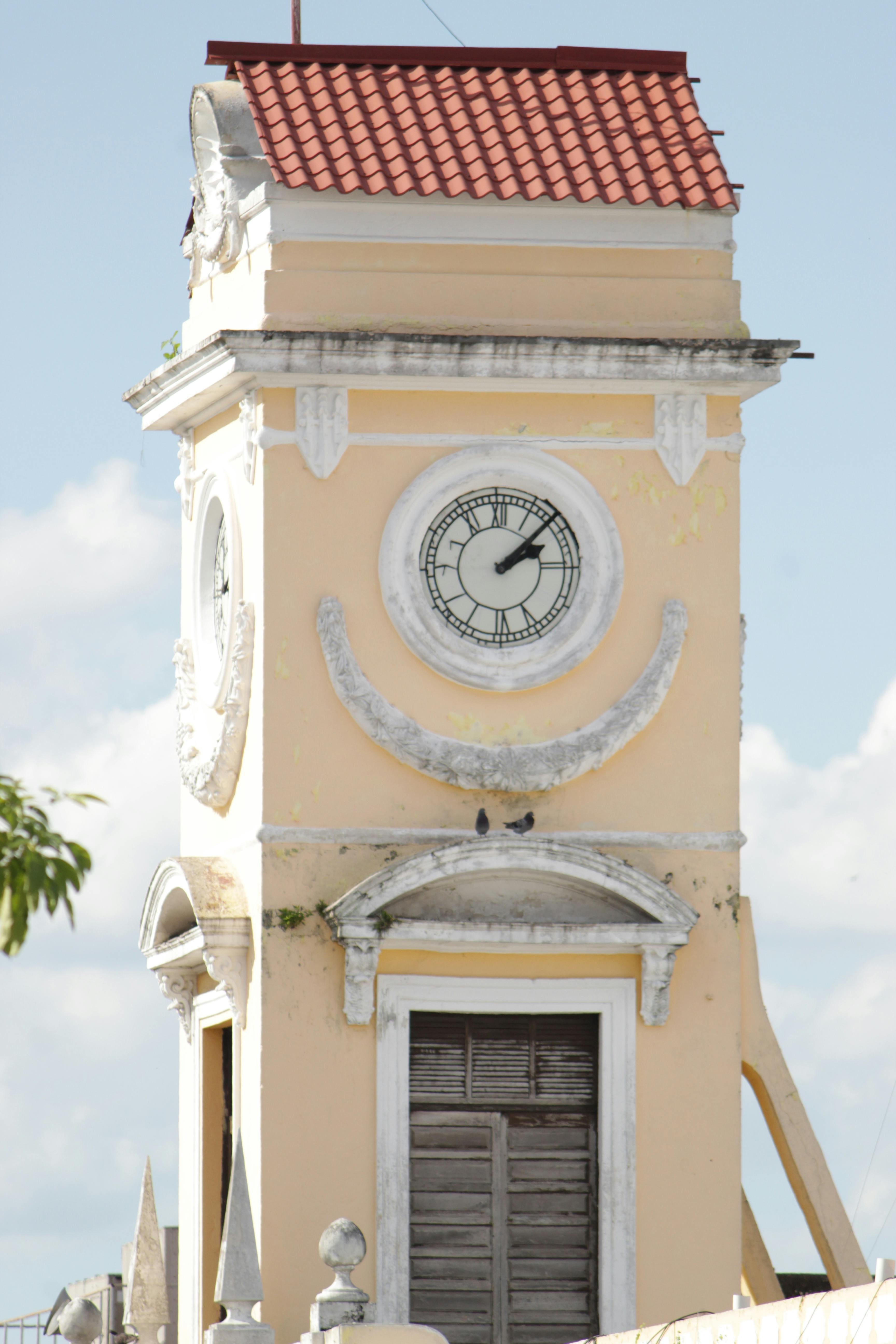 Clock Face Photos, Download The BEST Free Clock Face Stock Photos & HD ...