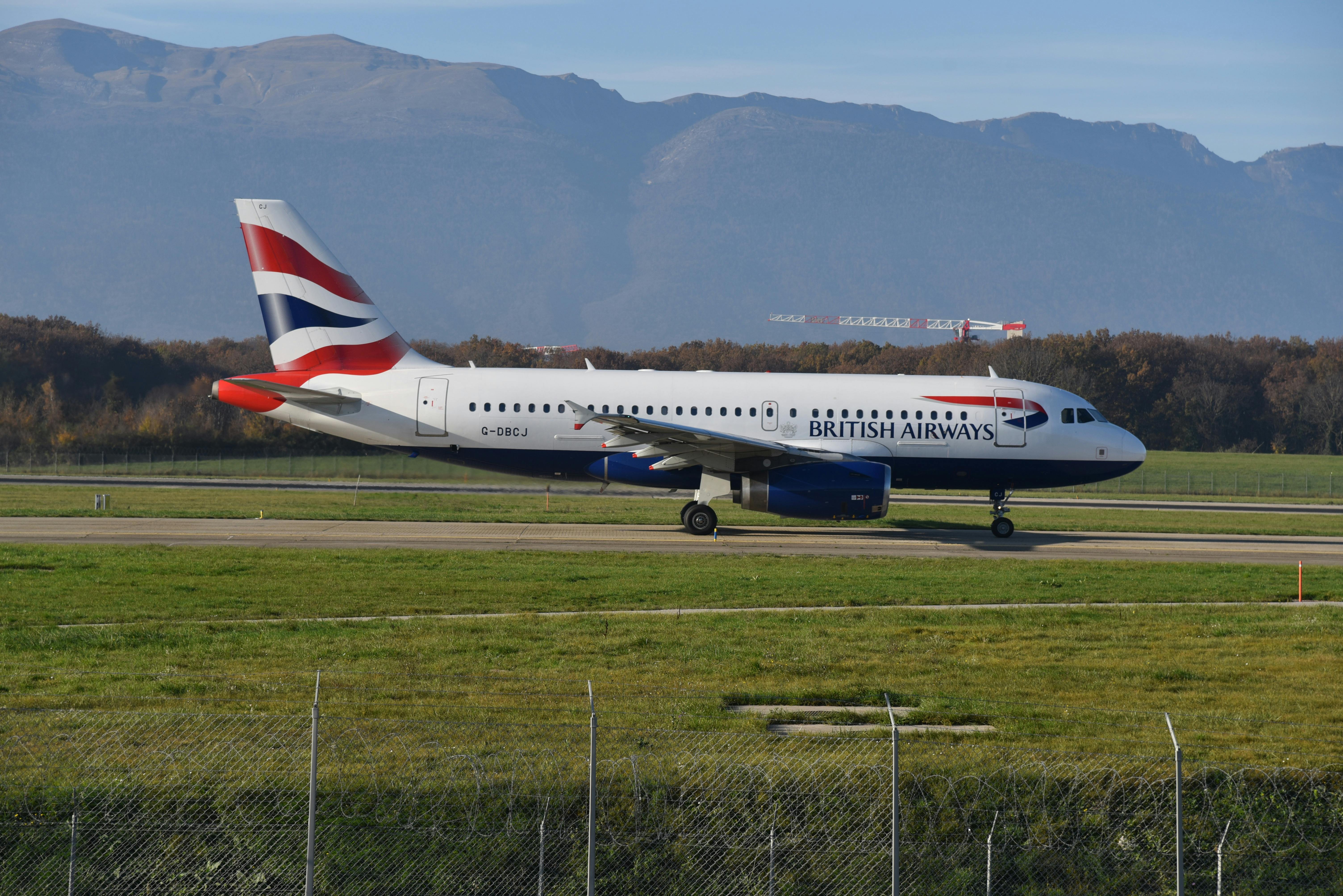 Aviones De British Airways En El Aeropuerto De Ginebra · Foto de stock ...