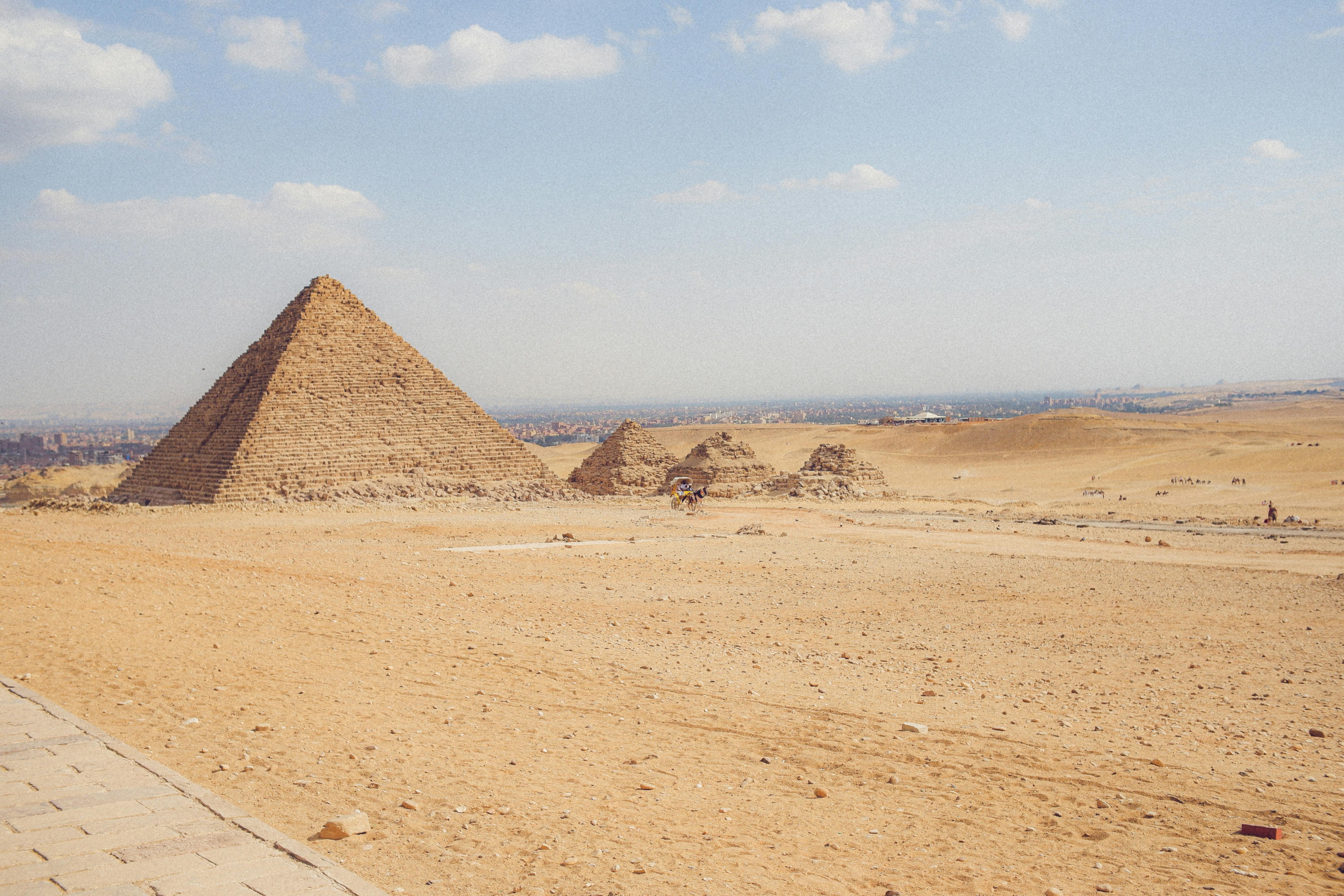 Building Pyramids Egypt Photos, Download The BEST Free Building ...