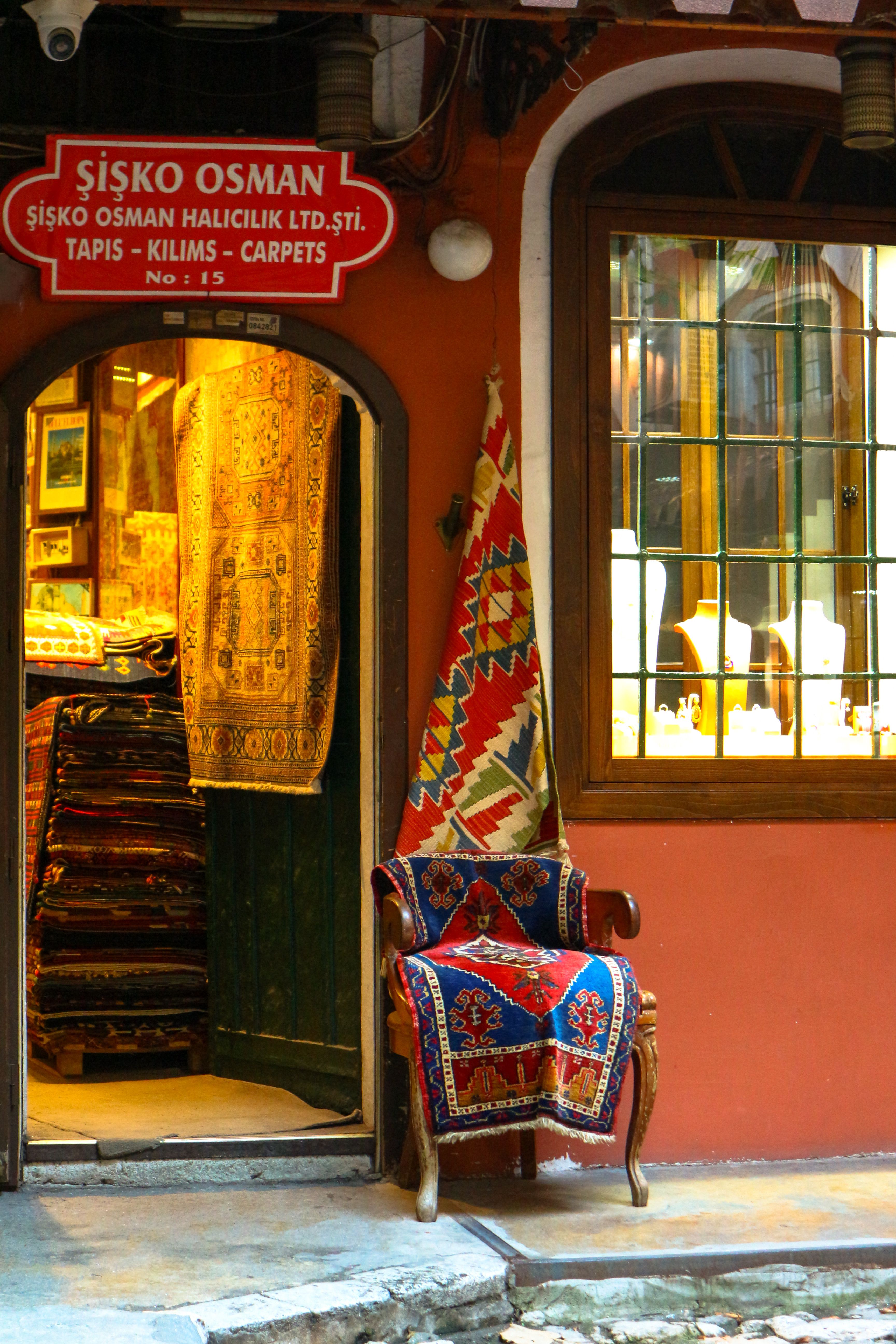Cozy Carpet Shop Entrance with Colorful Decor · Free Stock Photo