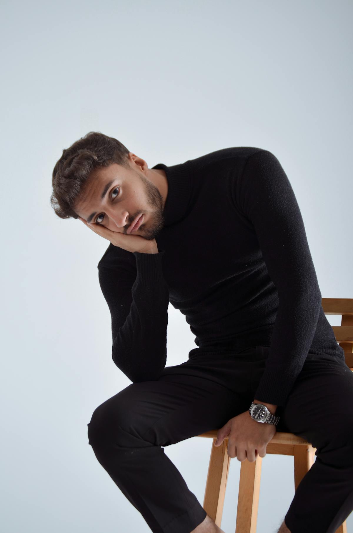 Man Sitting Photos, Download The BEST Free Man Sitting Stock Photos ...