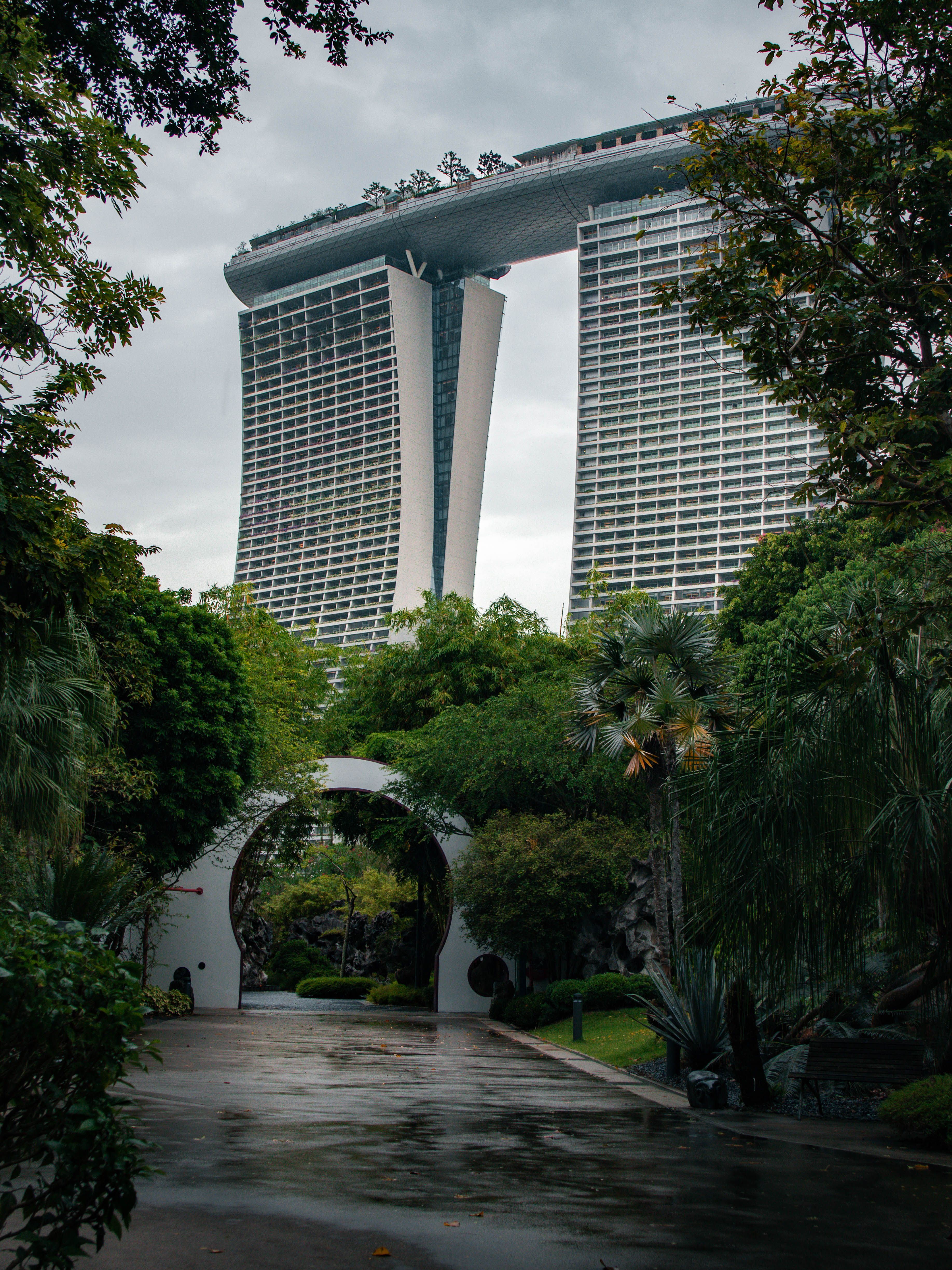 Marina Bay Sands and Garden Pathway in Singapore · Free Stock Photo