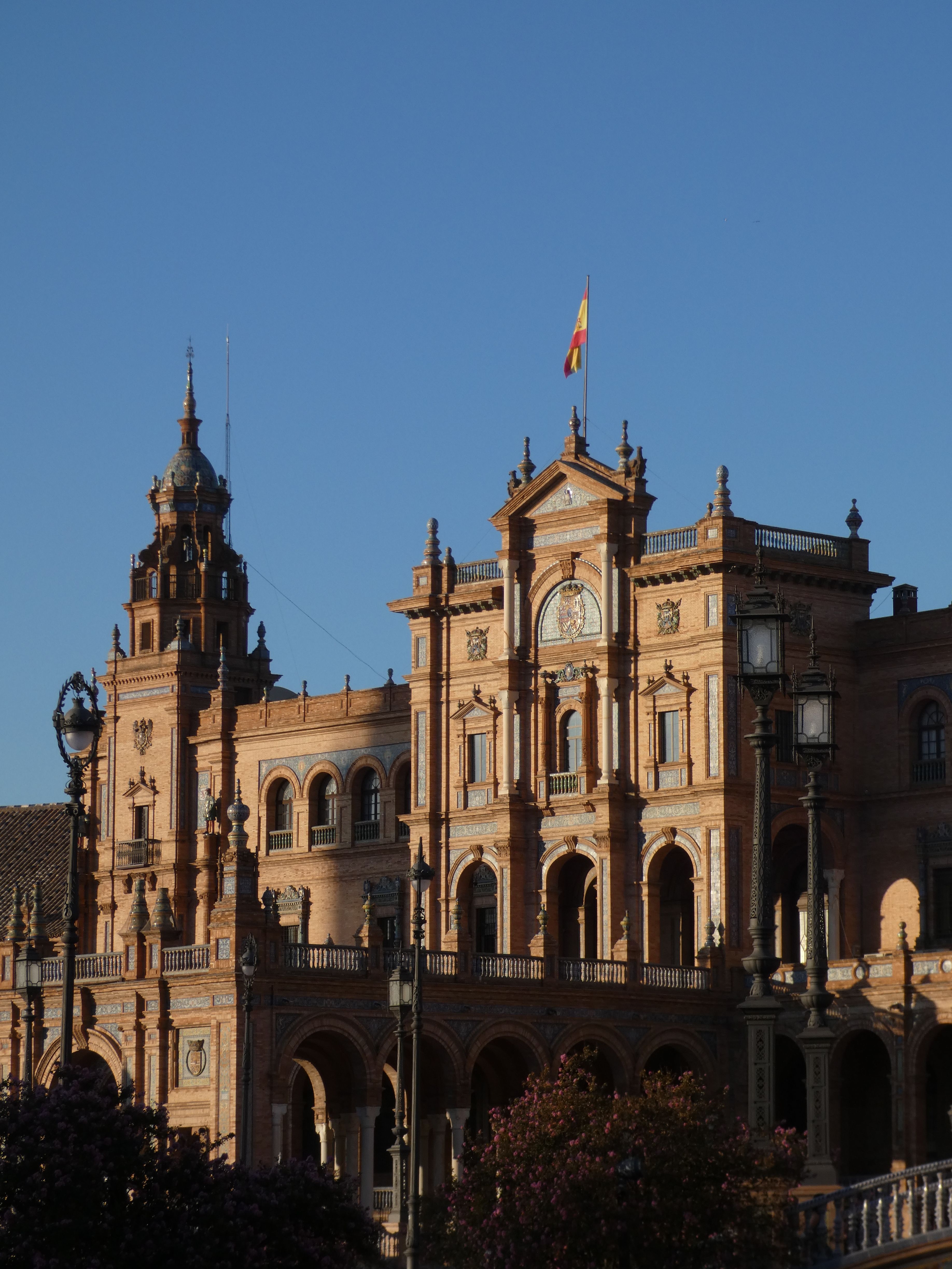 Seville Spaon Photos, Download The BEST Free Seville Spaon Stock Photos ...