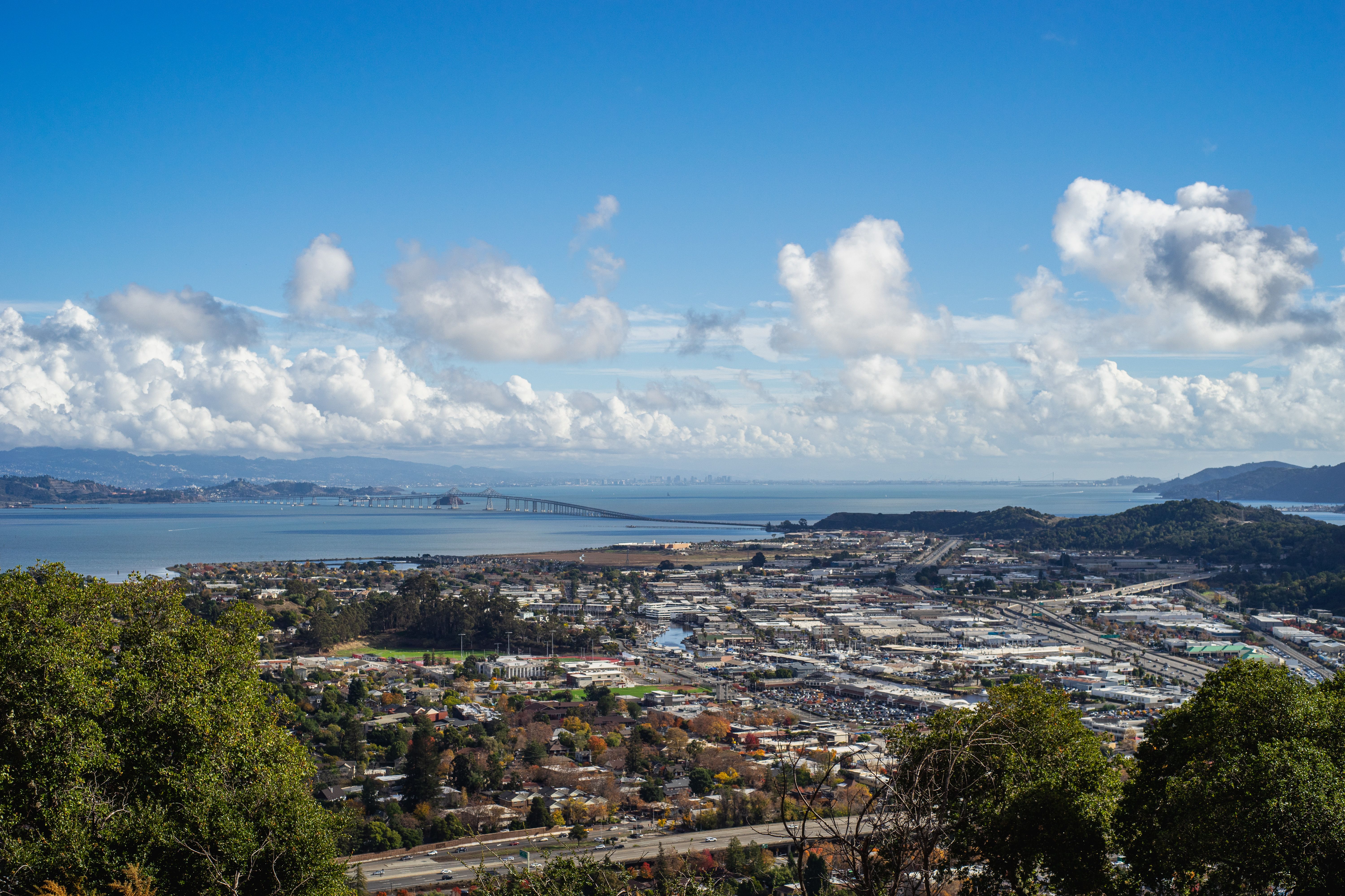 Scenic View of Bay Area with Cloudy Sky · Free Stock Photo