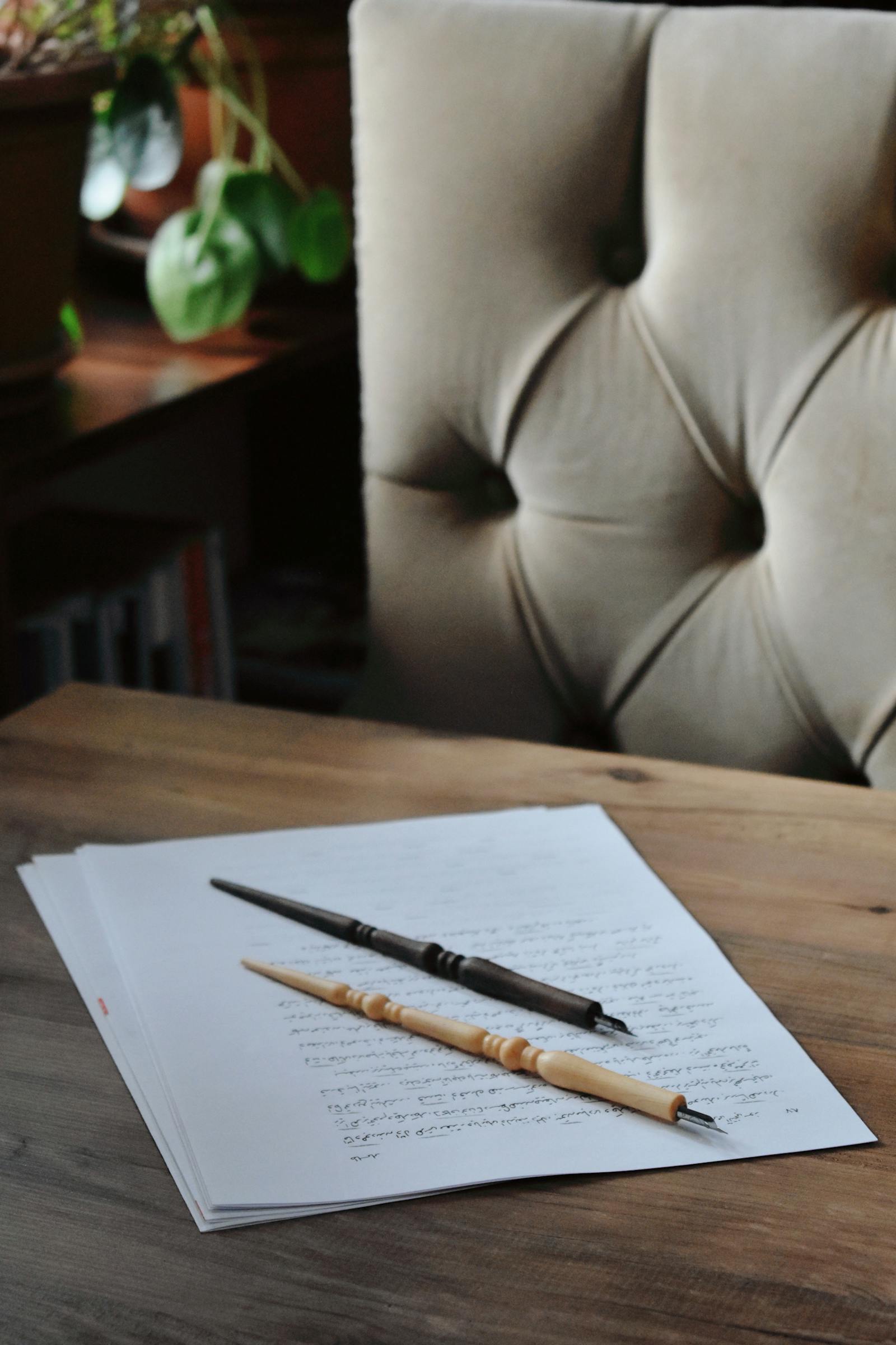 Writing Desk Photos, Download The BEST Free Writing Desk Stock Photos ...