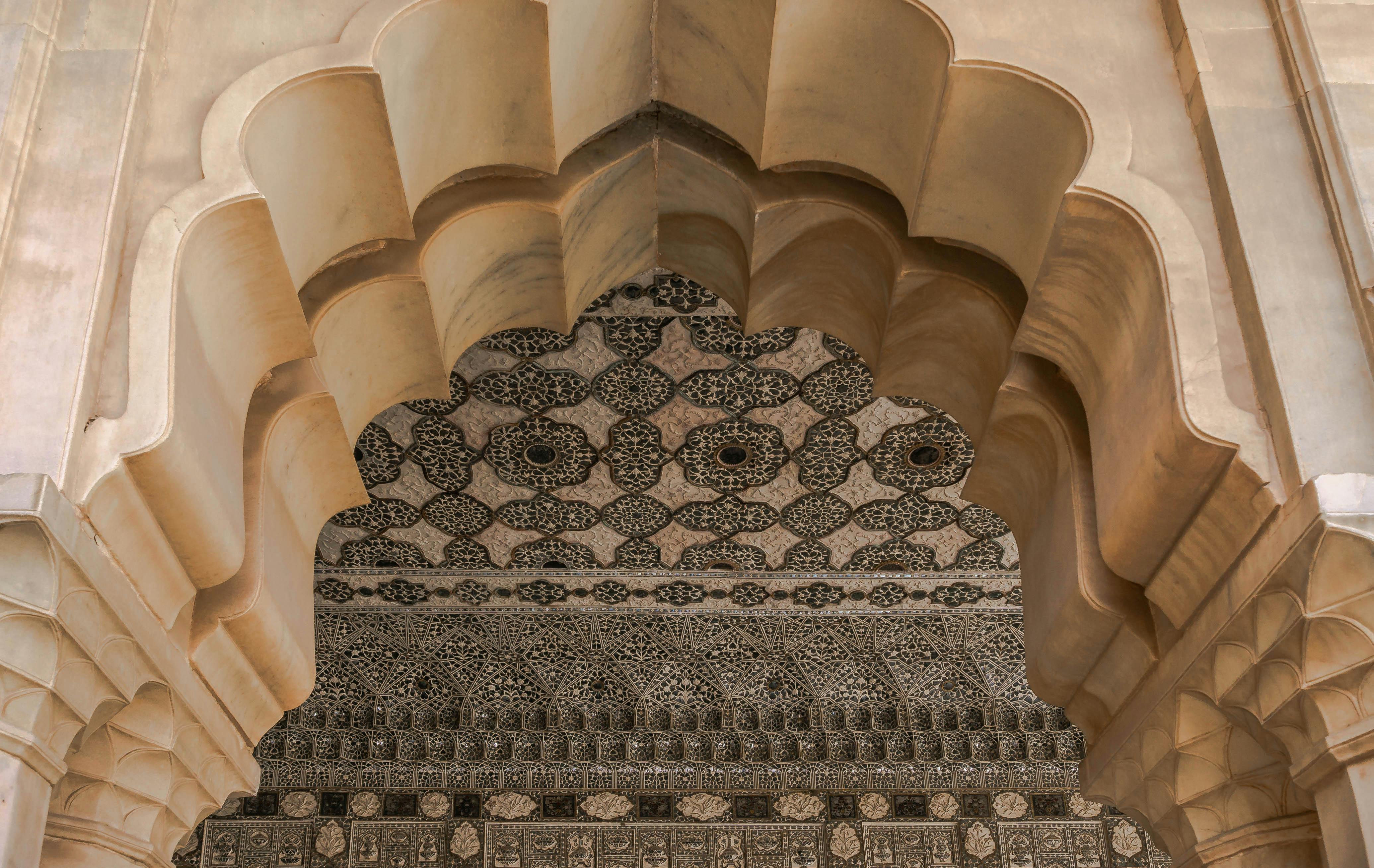 Intricate Archway in Jaipur, Rajasthan · Free Stock Photo