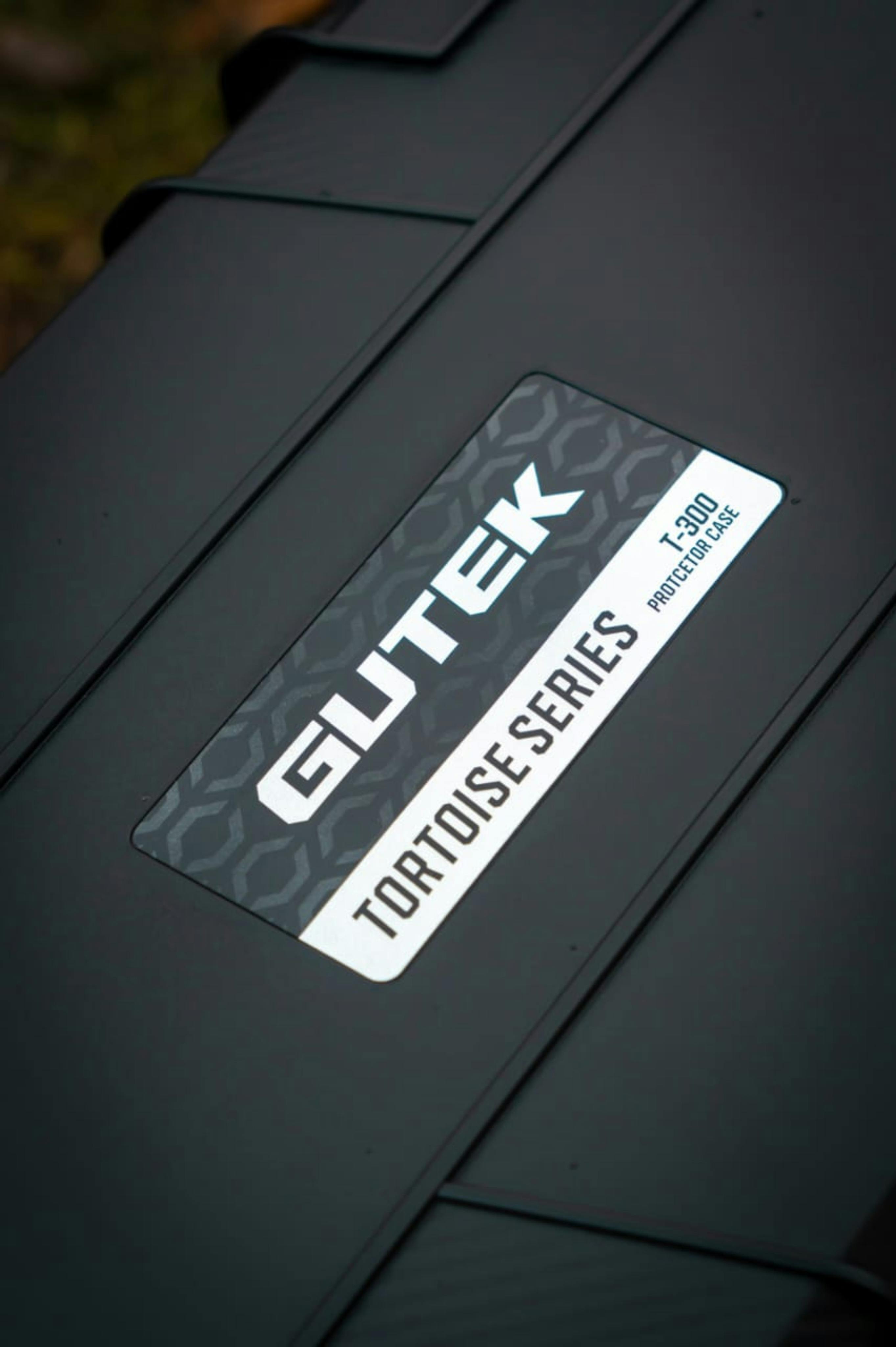 Gutek Tortoise Series T-200 Protective Case Close-Up · Free Stock Photo