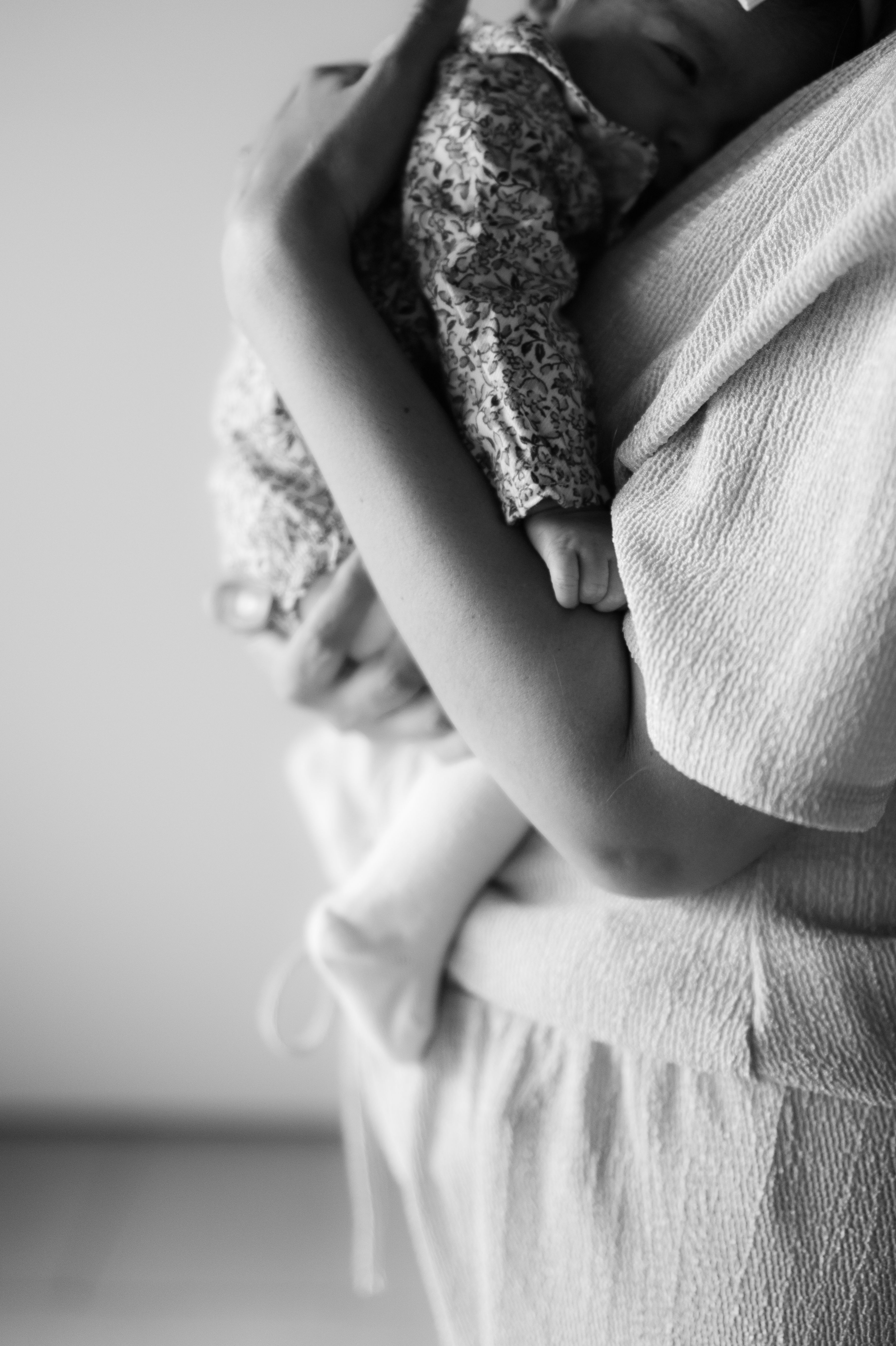 Mom Arms Photos, Download The BEST Free Mom Arms Stock Photos & HD Images