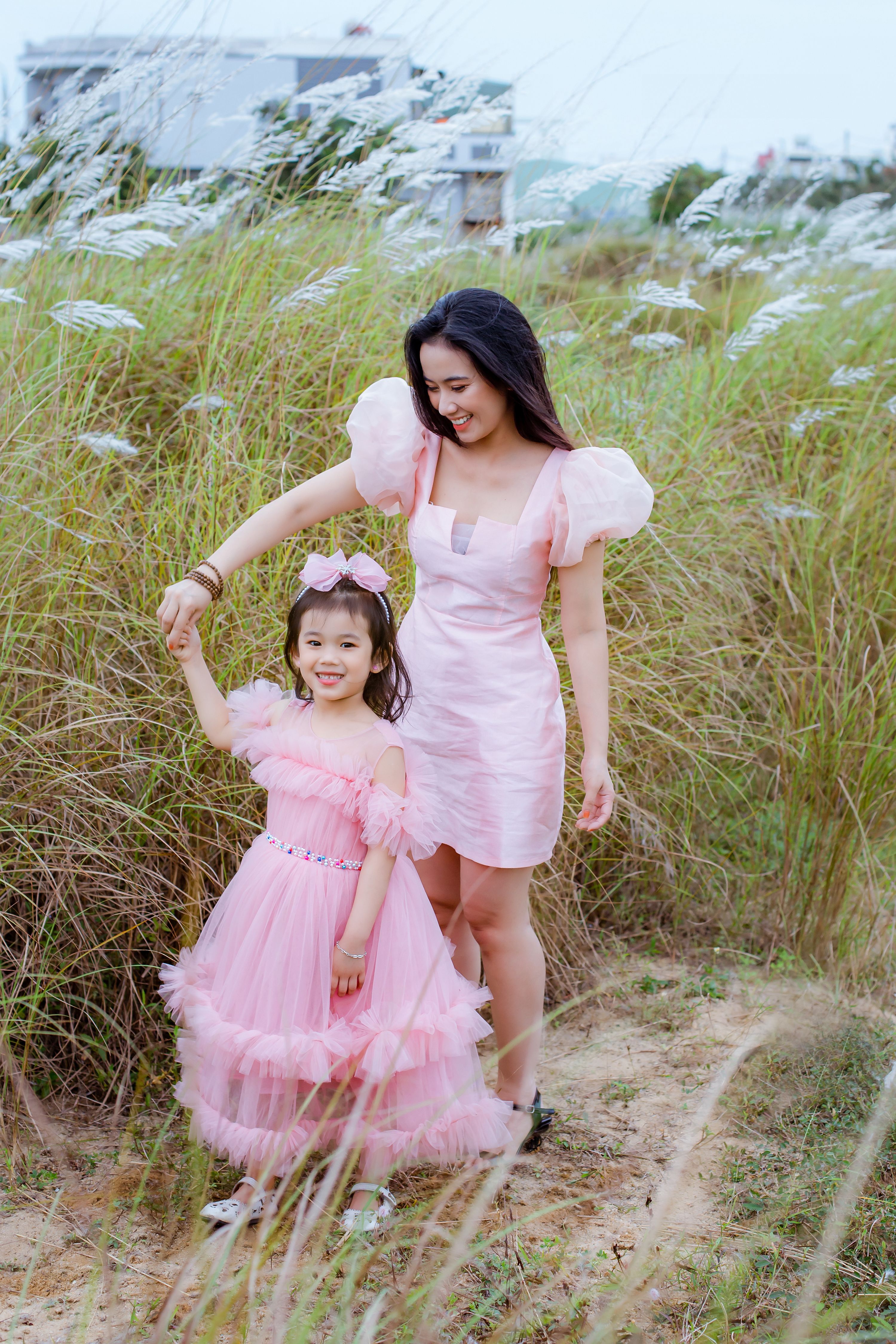 Mother And Daughter Undressed Photos Download The Best Free Mother And