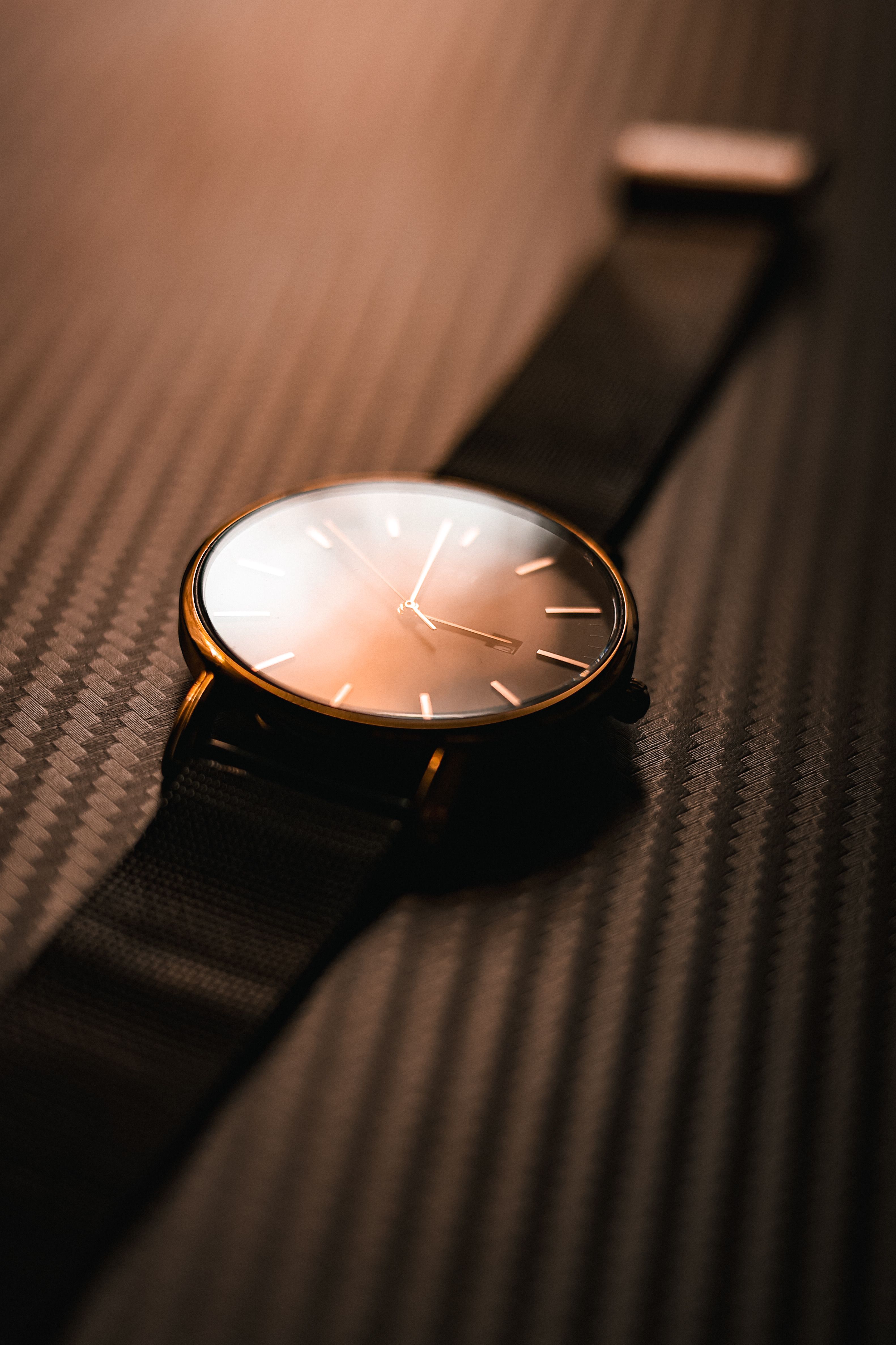 Elegant Close-Up of a Vintage Wristwatch · Free Stock Photo